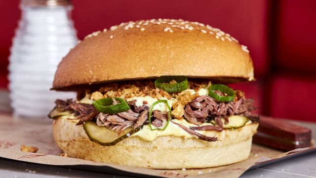 Carte et Menus 2024 - Lazy Suzy - Smoked BBQ Burger - Tours à Tours ...