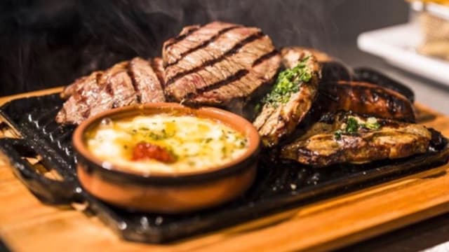 Arkle Manor - Betchworth in Betchworth - Restaurant Reviews, Menus, and ...