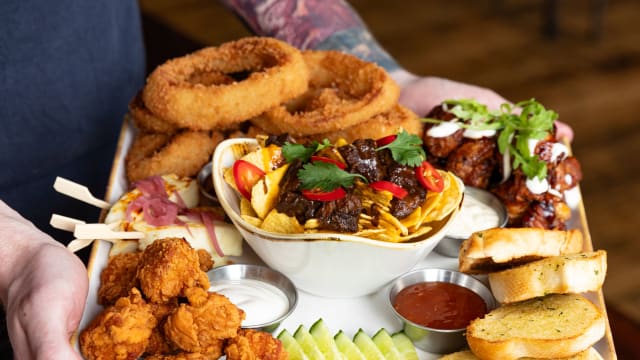 Menus 2025 - The George Tapps, Bournemouth in Bournemouth | TheFork