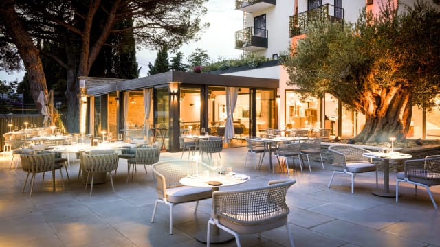 Le Bistrot de L'Oasis in Mandelieu-la-Napoule - Restaurant Reviews ...