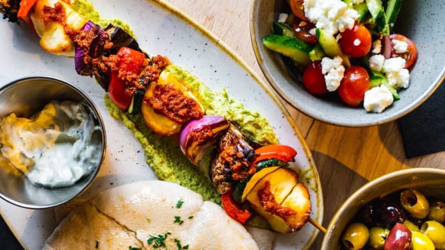 Menu 2025 - N°4 Med Bar & Restaurant in Stratford-upon-Avon | TheFork