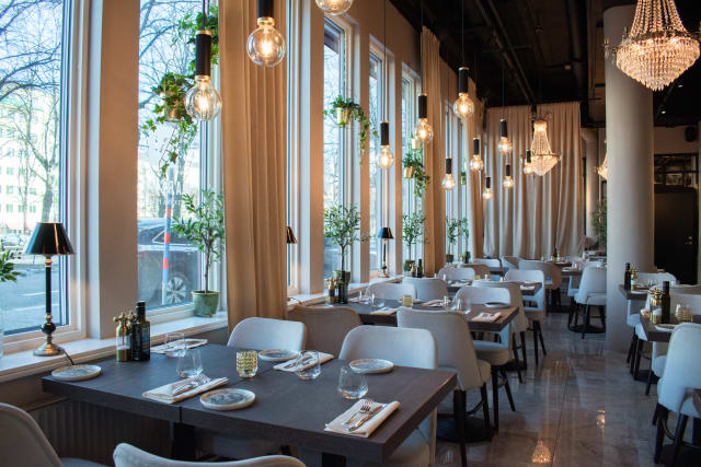Esperia i Stockholm - Restaurangens meny, öppettider, bokning ...