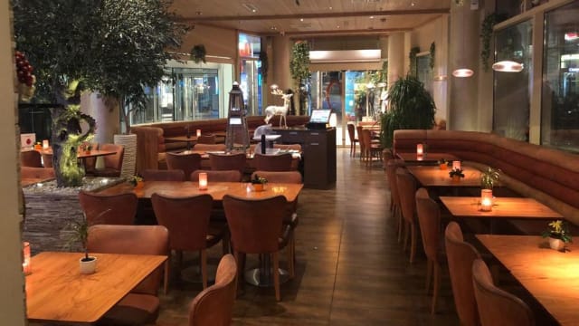 45 Grill & Health in Montreux - Restaurant Reviews, Menu and Prices ...