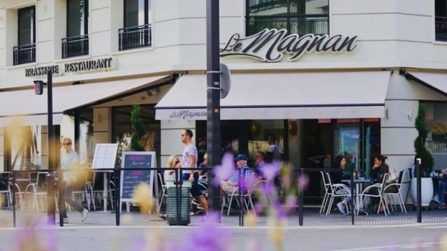 Le Moon Bar - Rooftop in Nice - Restaurant Reviews, Menu and Prices ...