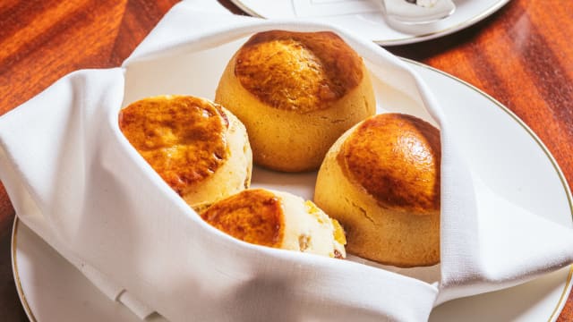 Menus 2024 - The Drawing Room at Raffles Hotel in London | TheFork