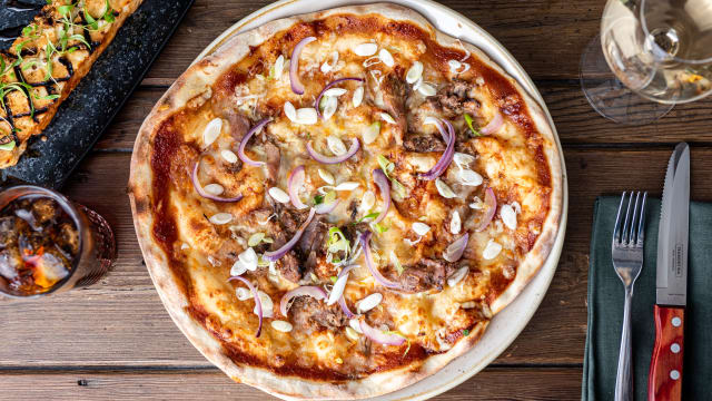 Menus 2025 - The Bugle Horn in Aylesbury | TheFork