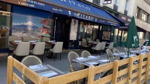 Restaurant Riviera Fuga à Paris - Menu, avis, prix et réservation | TheFork