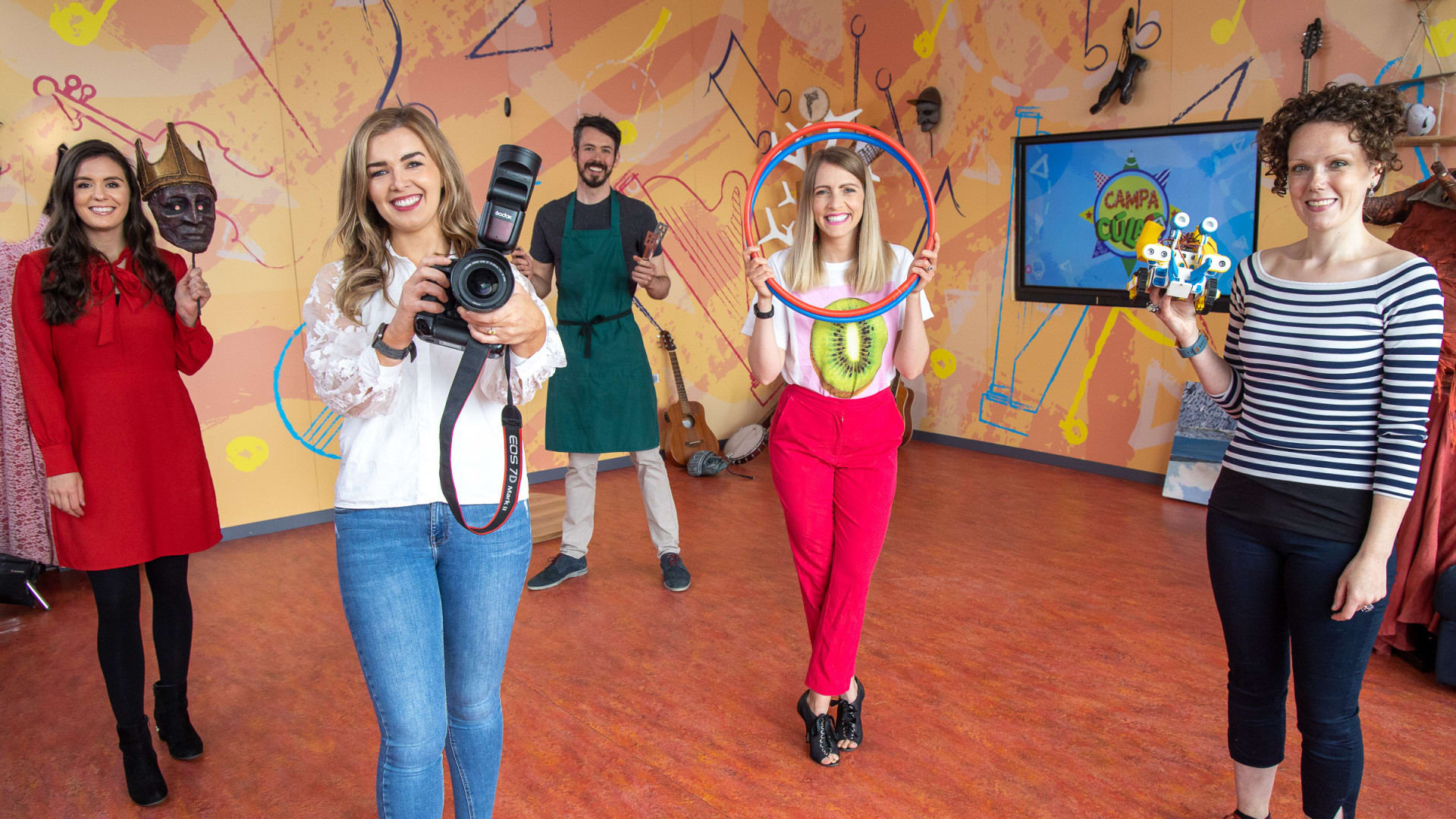 Campa Cúla4 (1) | Player | Irish Television Channel, Súil Eile