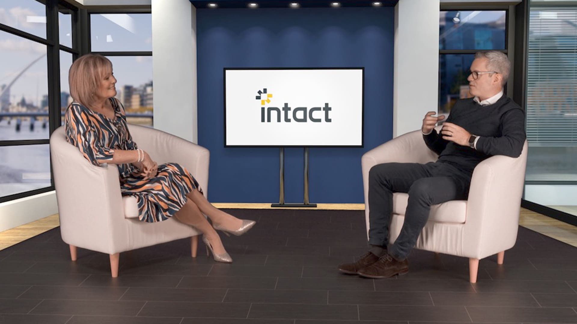 Guaranteed Irish (1-4) | Player | Irish Television Channel, Súil Eile