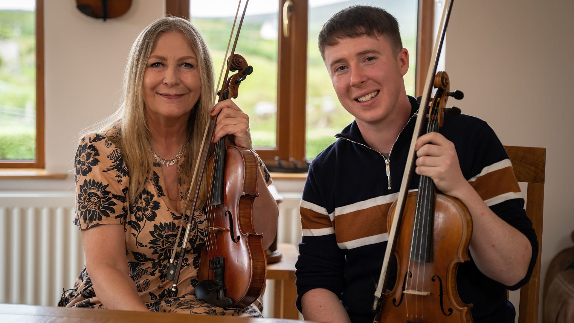 Bláth na hÓige | Cathal Ó Curráin | Player | Irish Television Channel ...