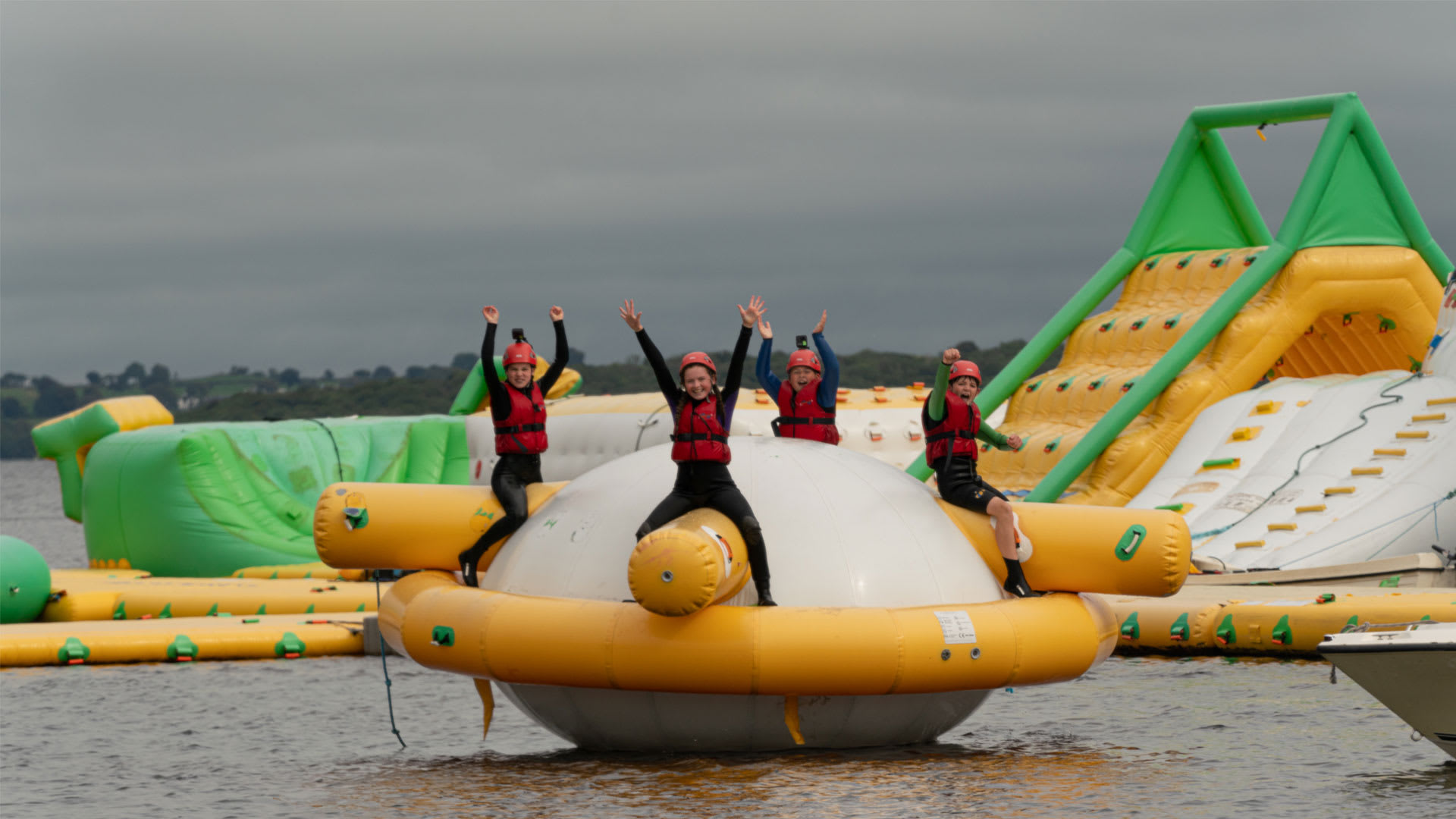 Uiscenauts | Player | Irish Television Channel, Súil Eile