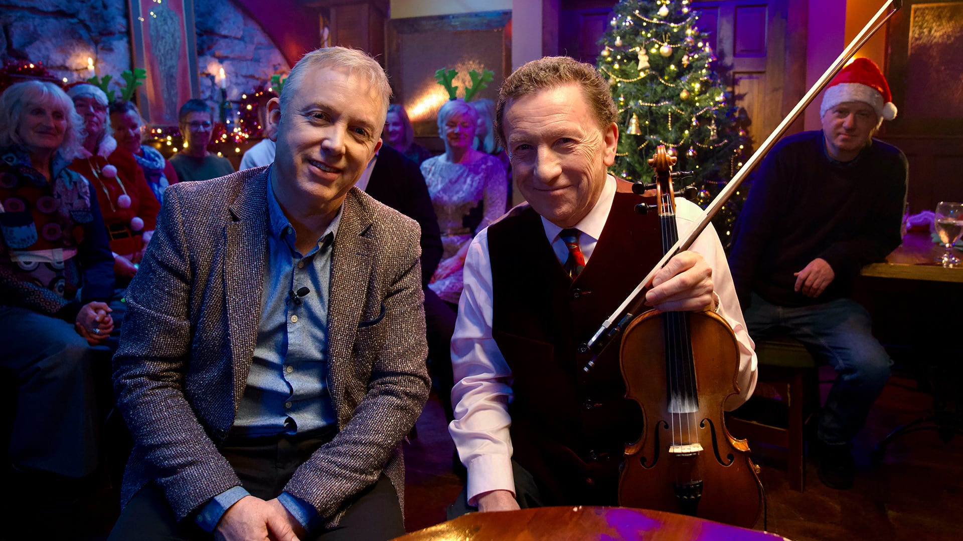 Geantraí na Nollag (1) | Player | Irish Television Channel, Súil Eile