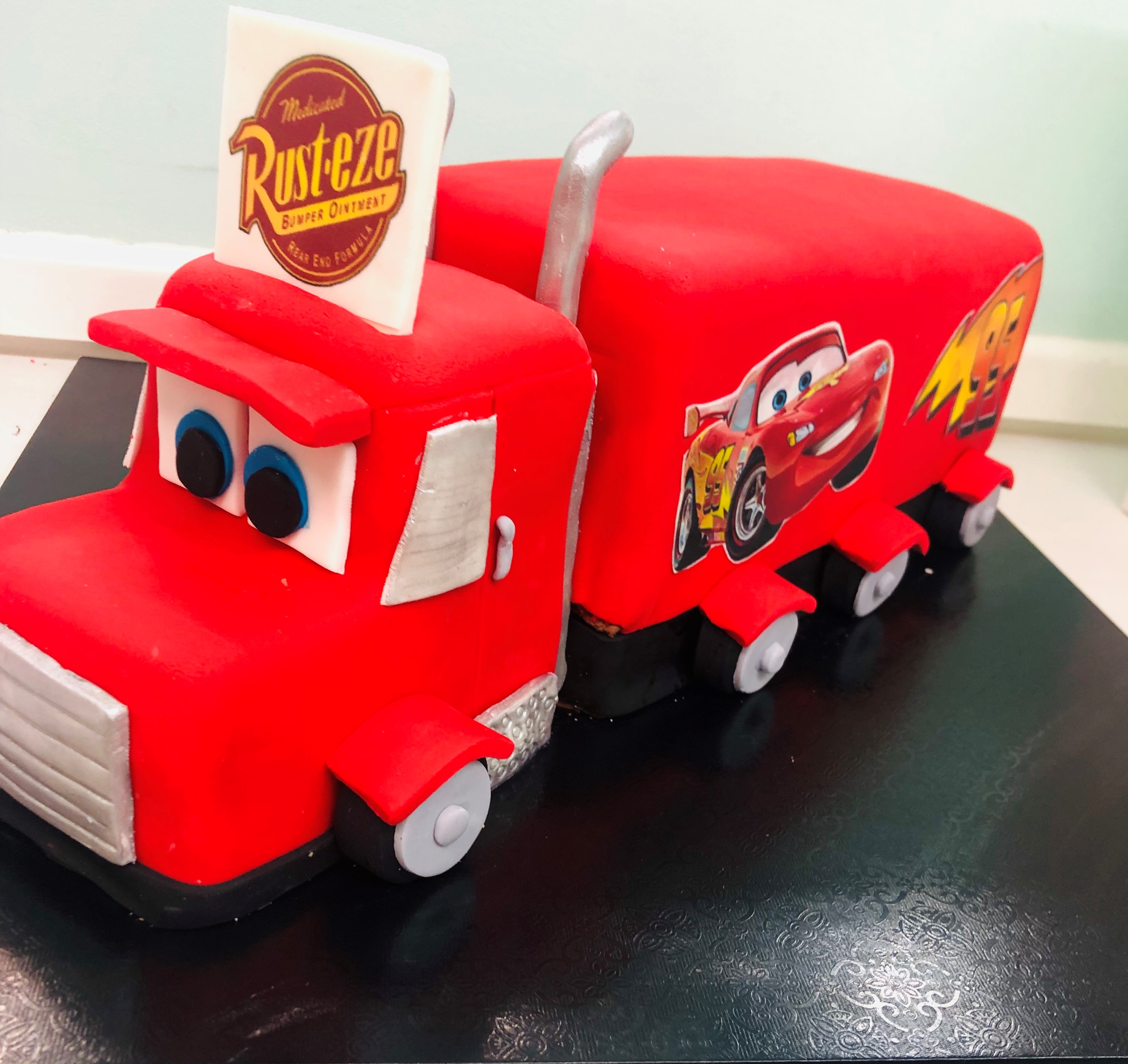 Mac Truck - The Cupcake Princess