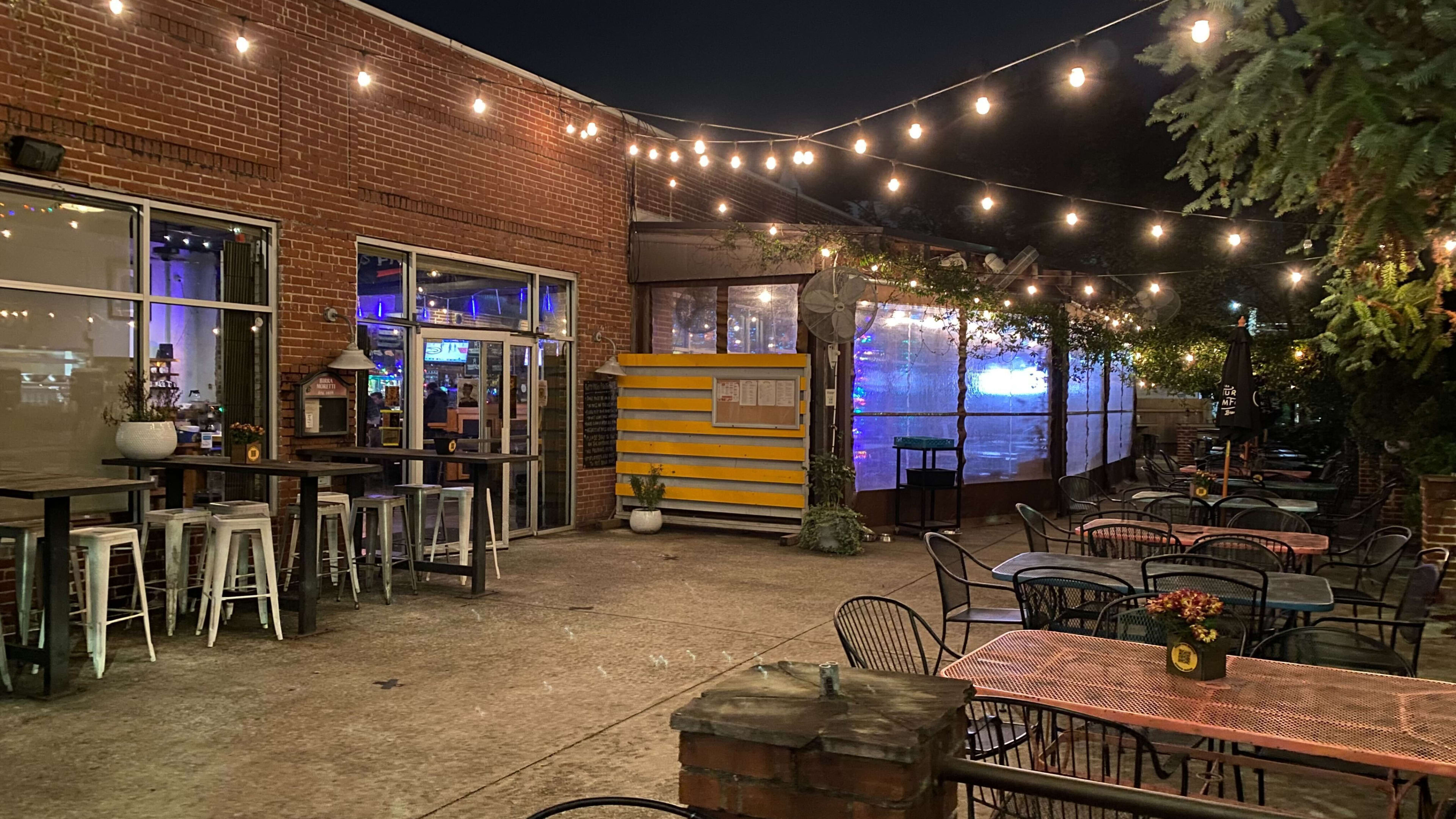 Pints, Plates, & Punts—An ATL Fan Food Guide - The Infatuation