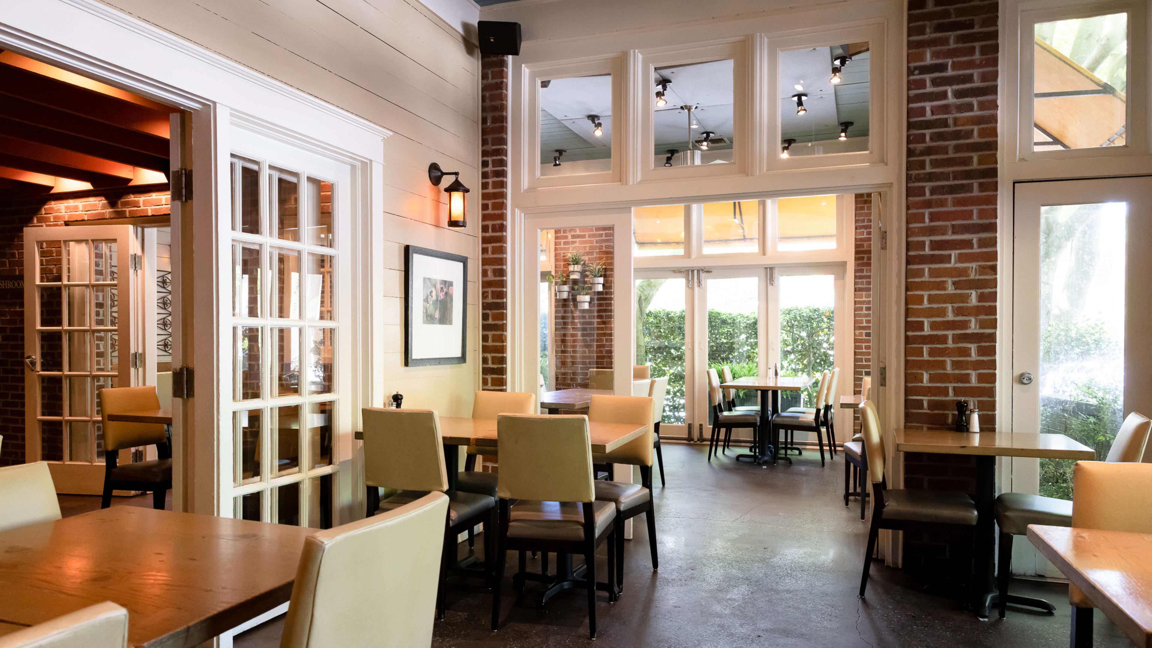 Murphy’s Review - Virginia-Highland - Atlanta - The Infatuation