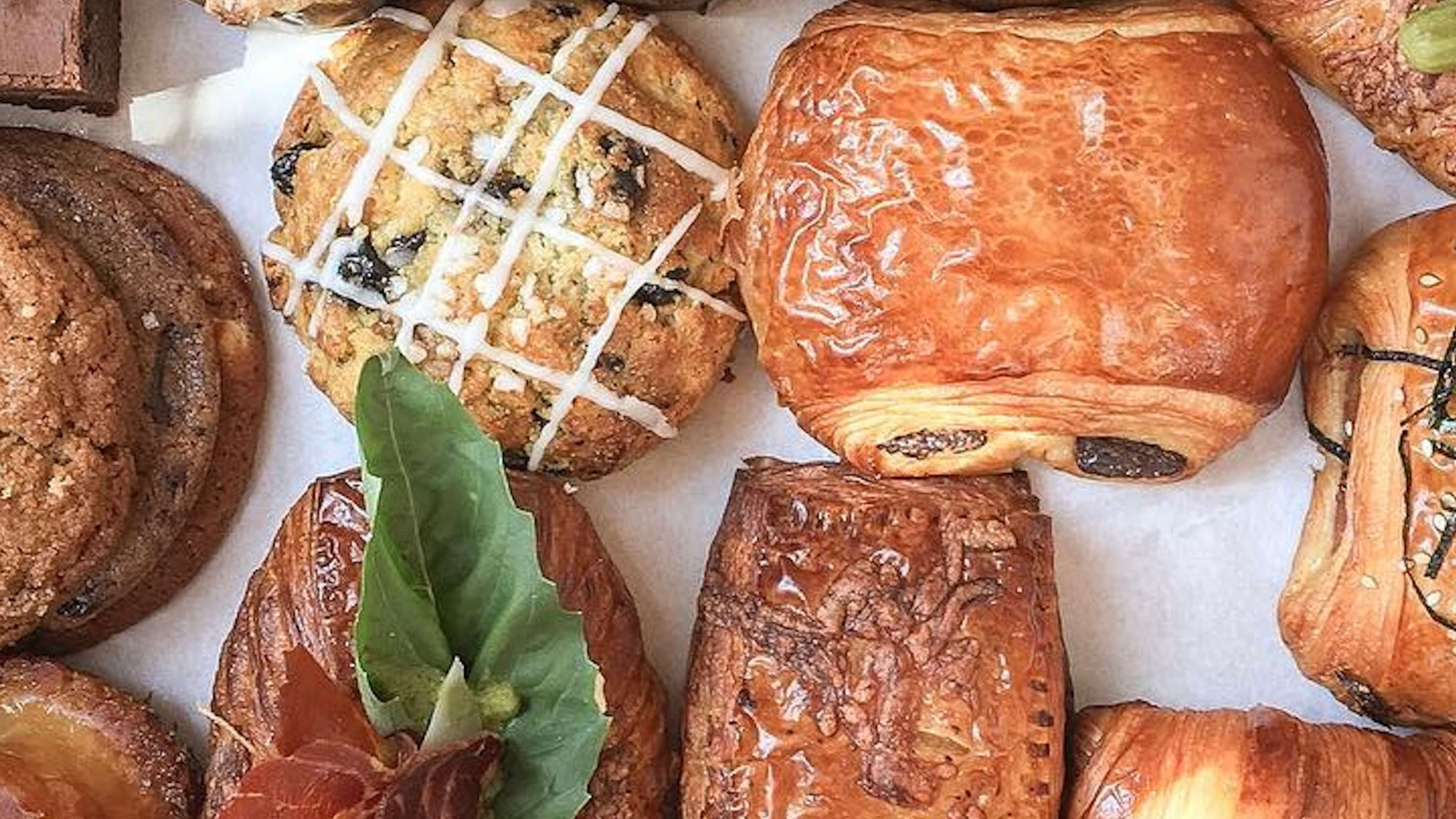 Phoenix Bakery - Review - Chinatown - Los Angeles - The Infatuation