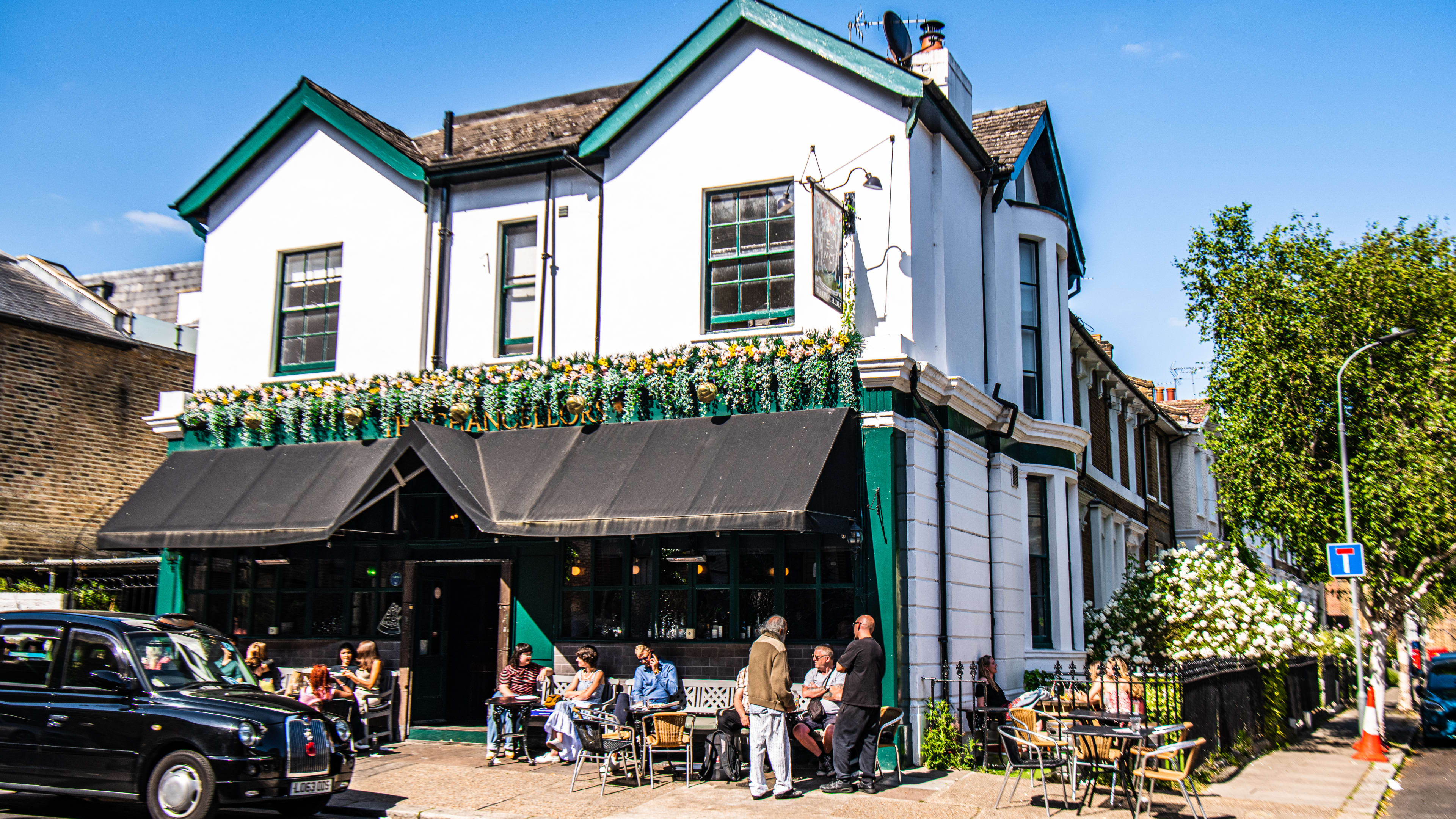 Crisp Pizza W6 Review - Hammersmith - London - The Infatuation