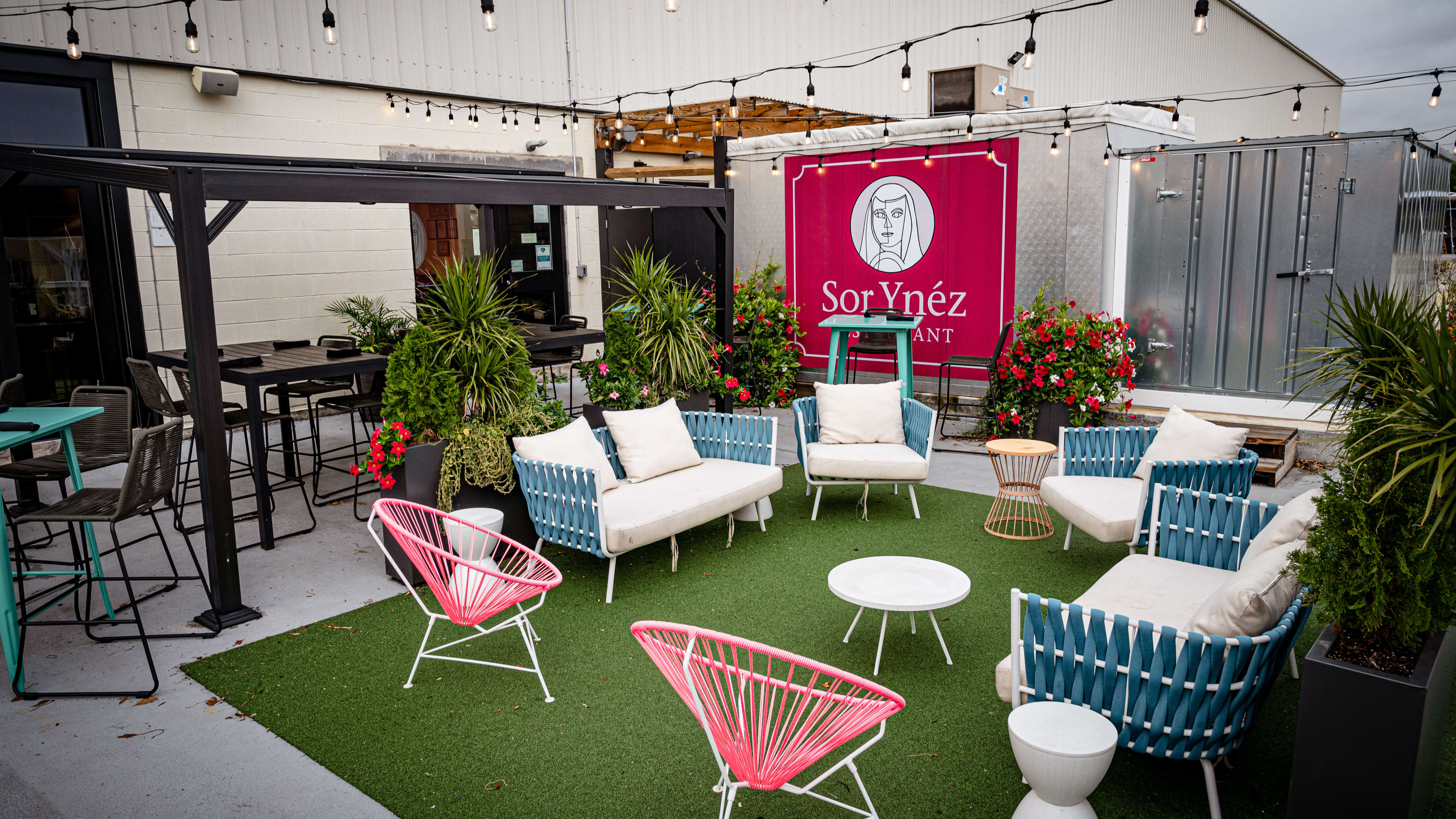 Philly’s 12 “Super Cute Reasonably Priced Restaurants To Catch Up With ...