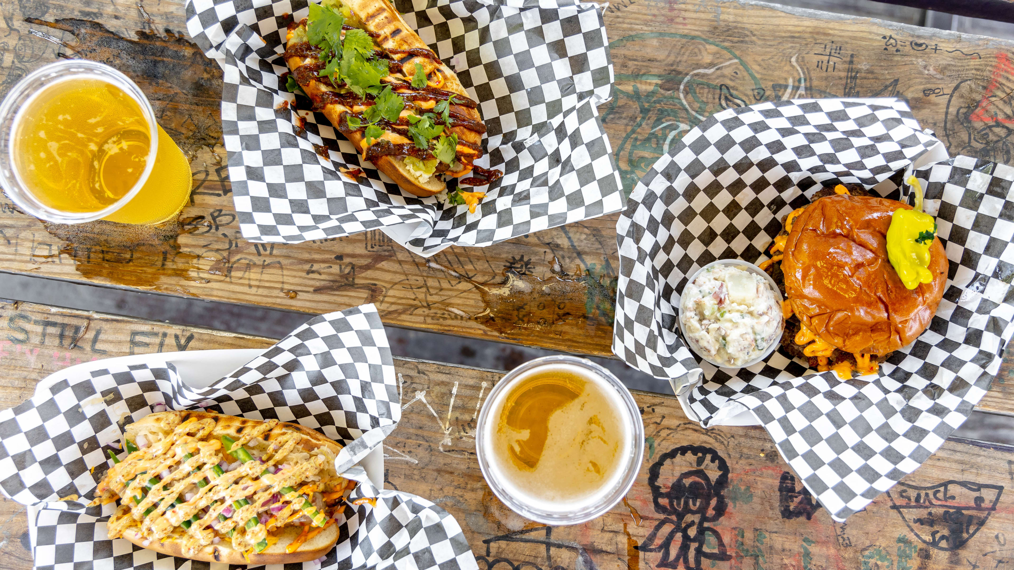 The Almighty Moon Tower Inn Review - East End - Houston - The Infatuation