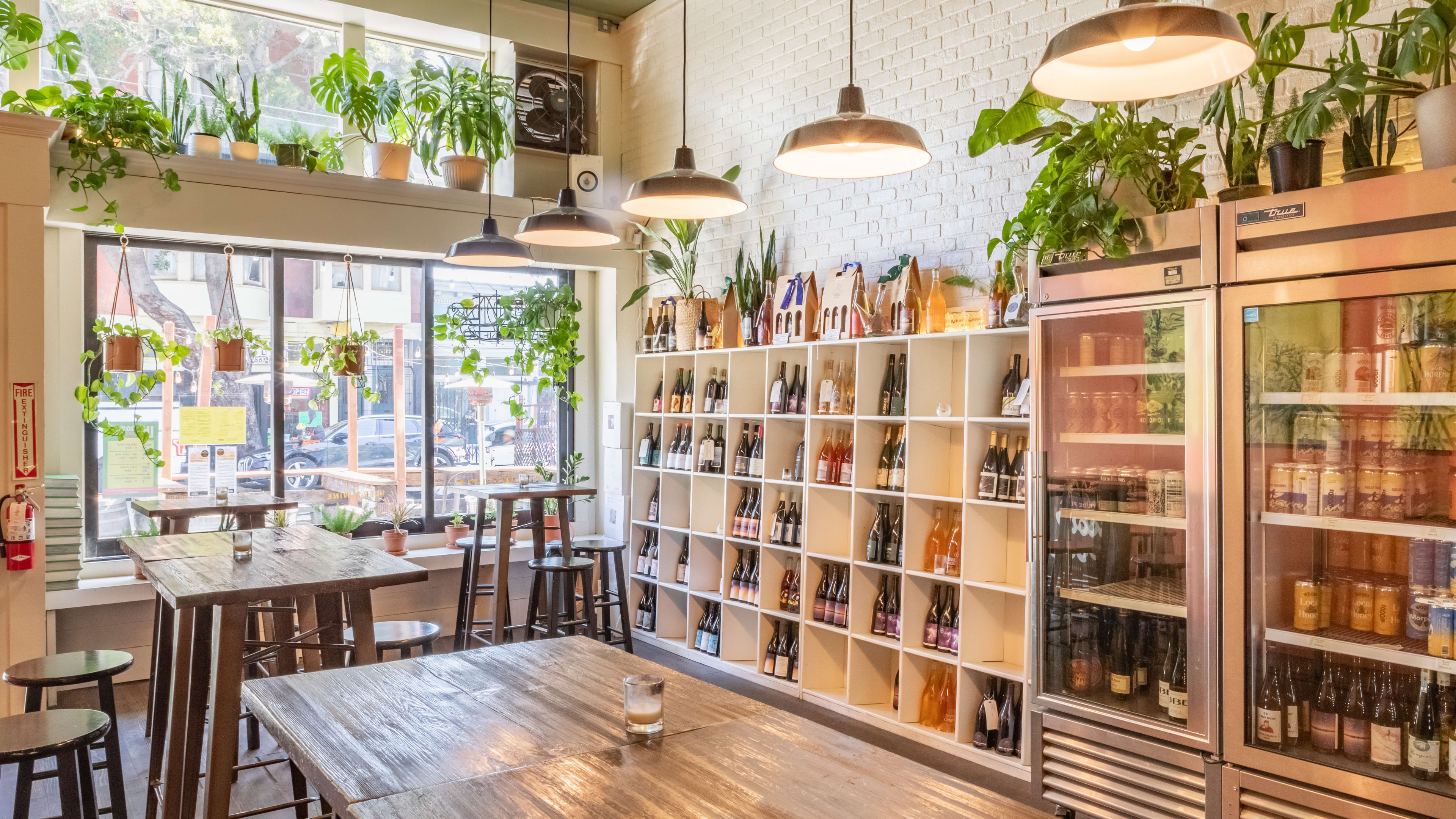 Woods Lowside Review - Lower Haight - San Francisco - The Infatuation