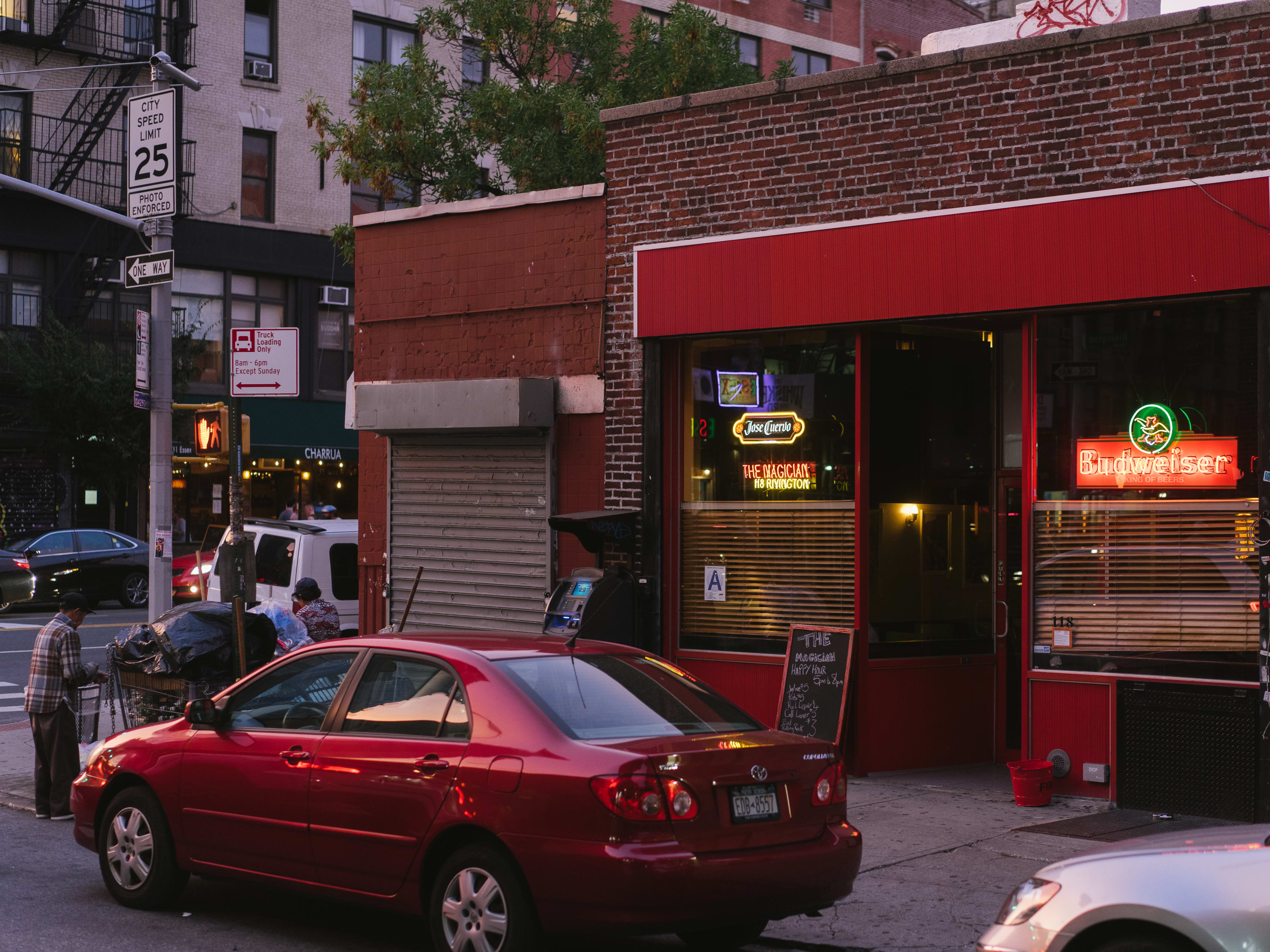 Devon Review - Lower East Side - New York - The Infatuation