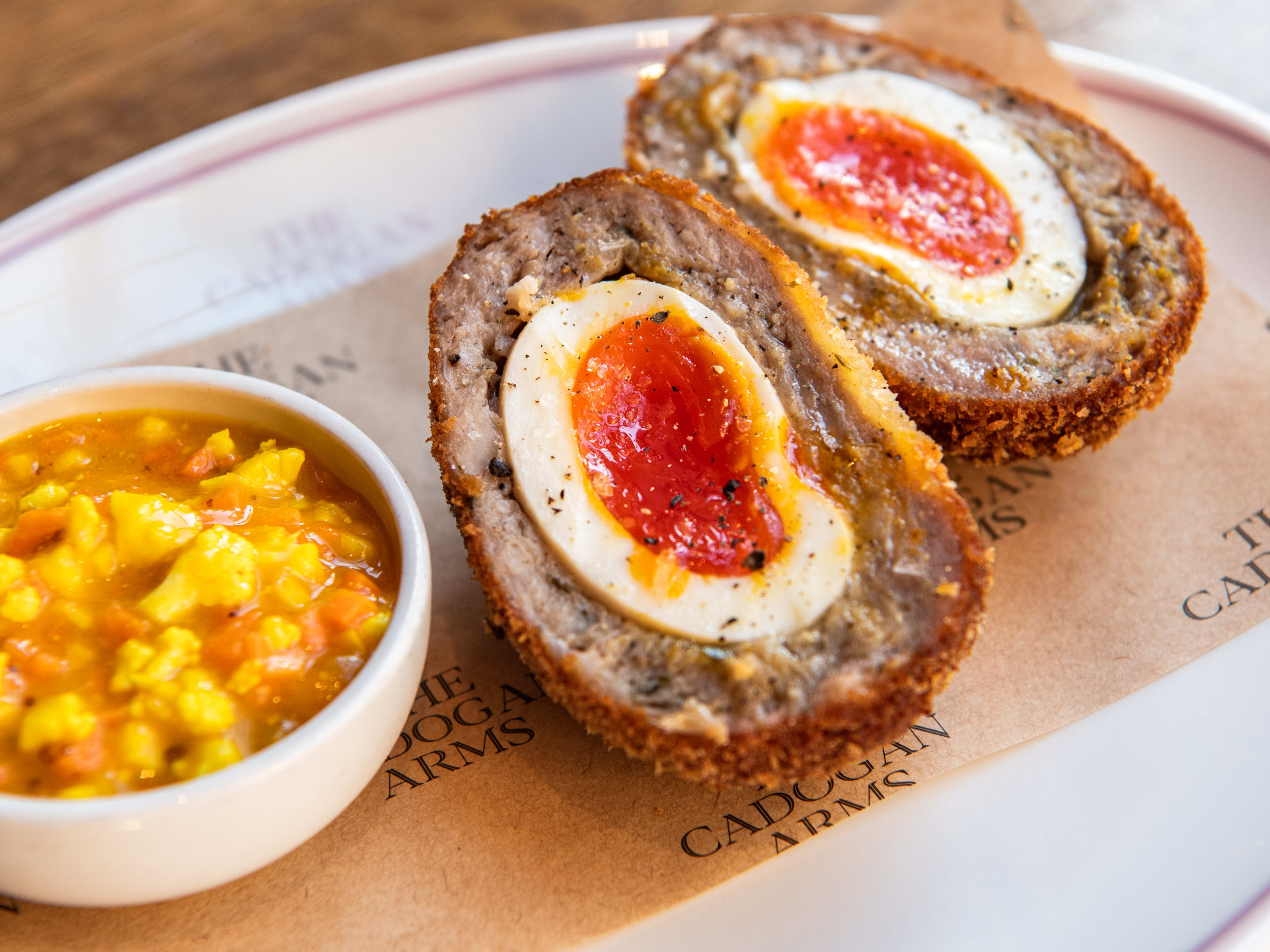 The Cadogan Arms Review - Chelsea - London - The Infatuation