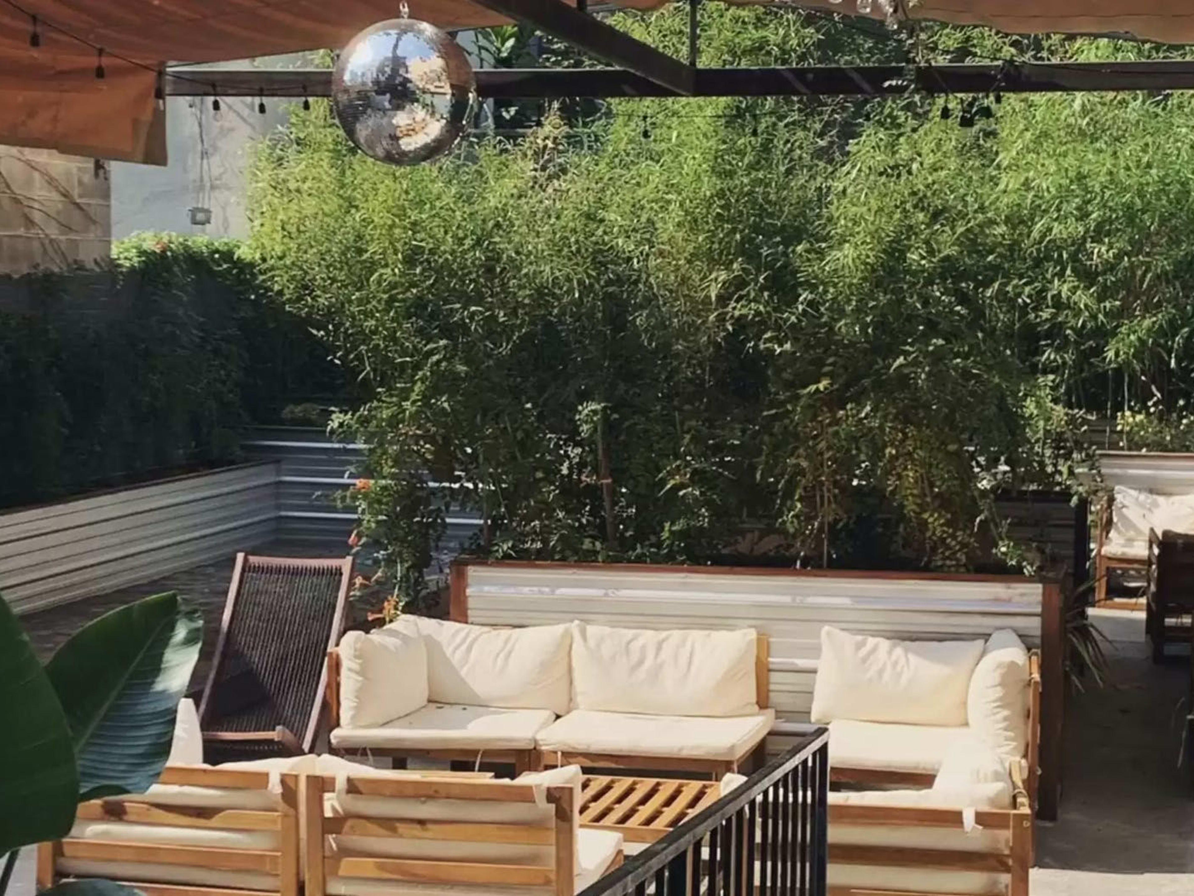 The Outdoor Happy Hour Guide - New York - The Infatuation