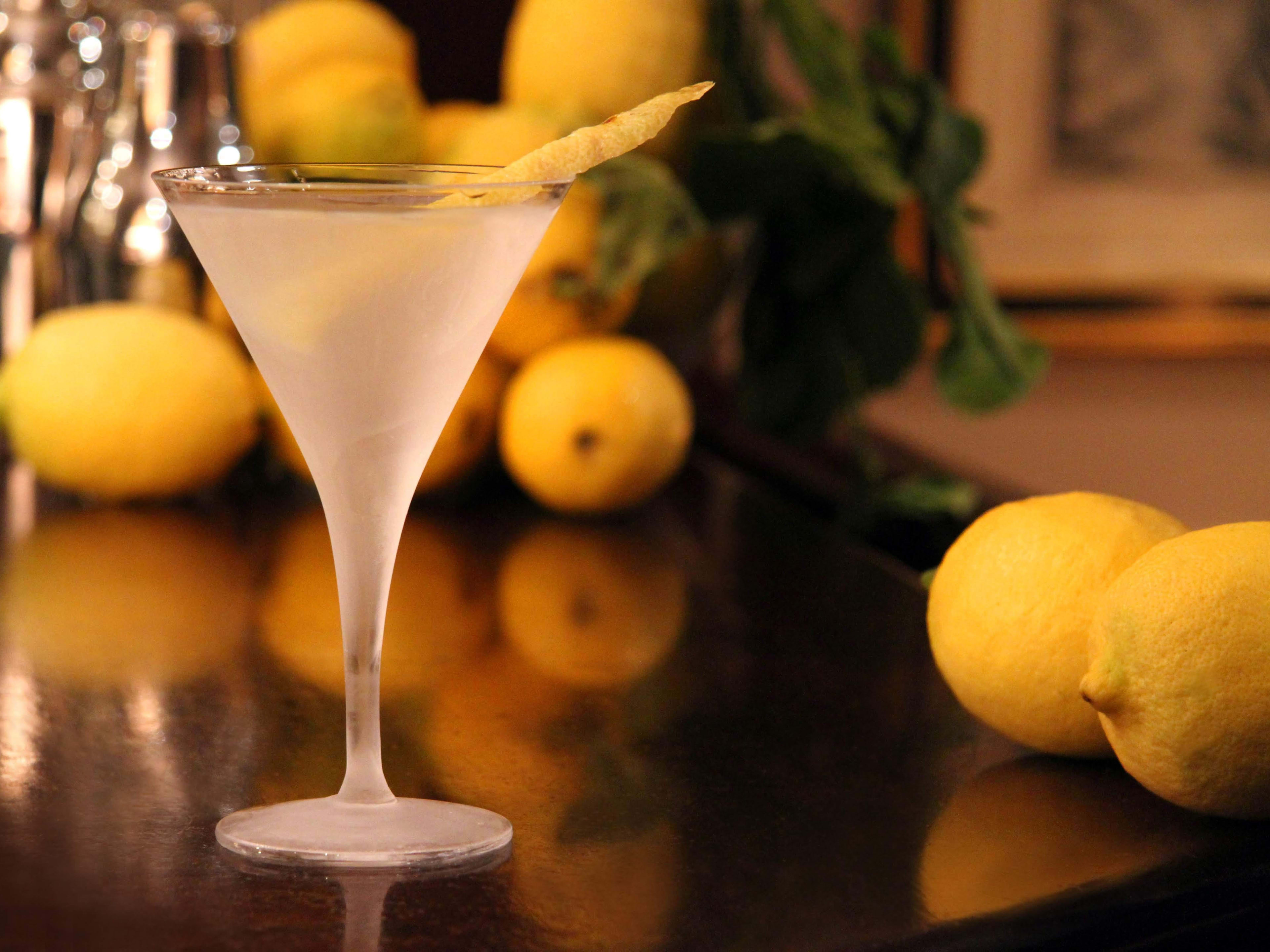 Duke's Bar - St. James's - London - The Infatuation