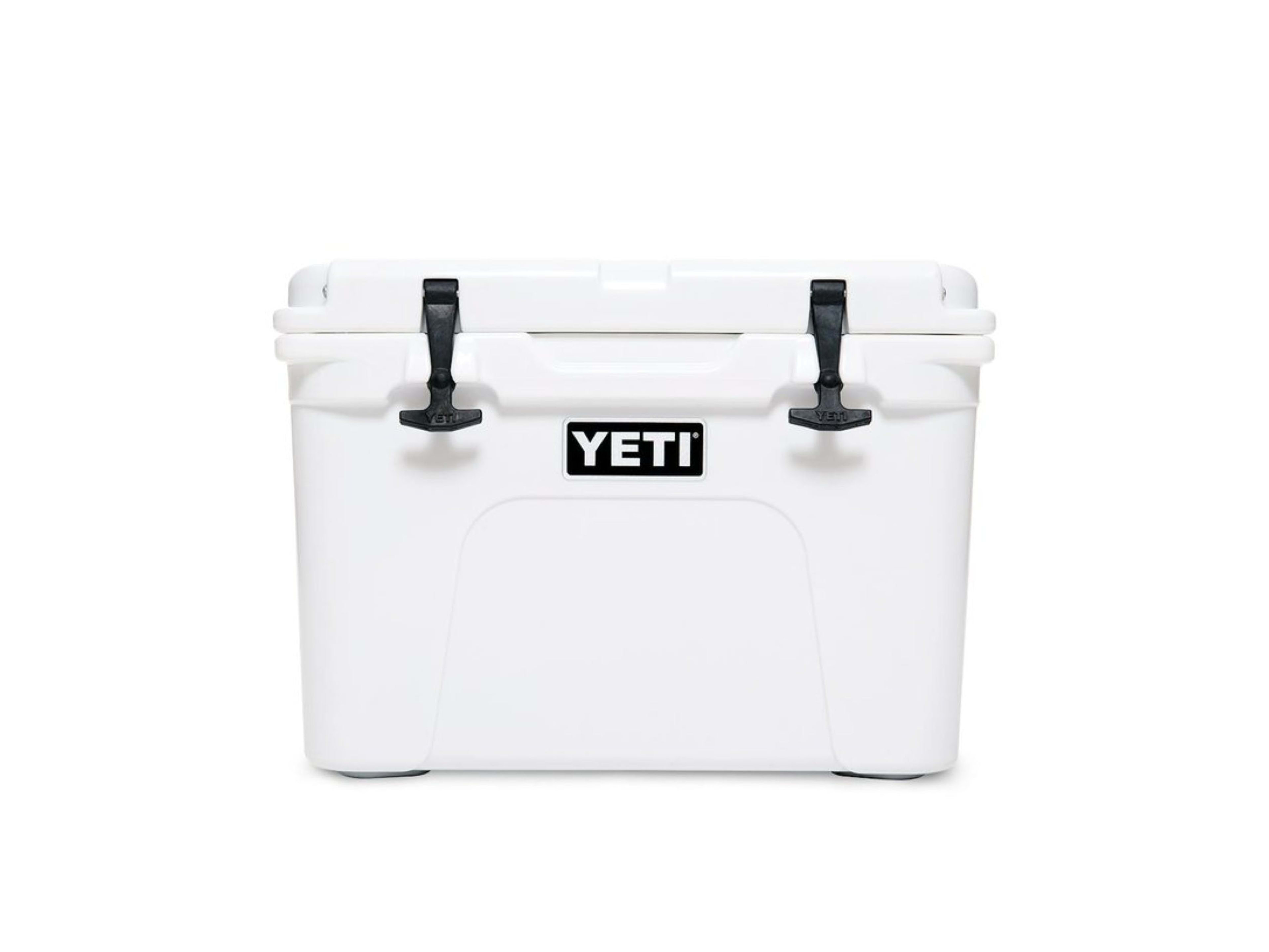 Everything You Need To Picnic Outside During The Summer Of 2021 ...