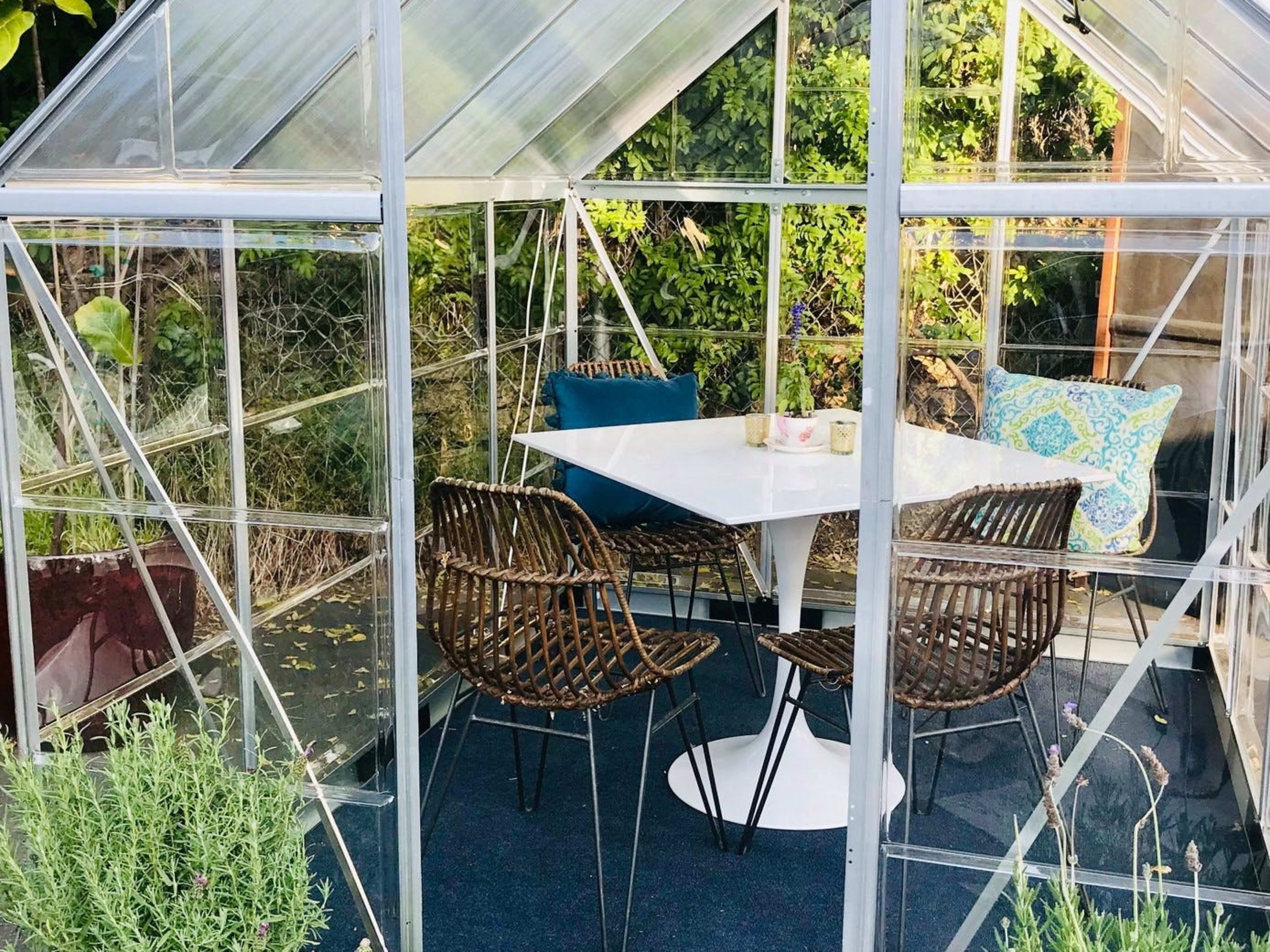 The Most Unique Patios In LA - Los Angeles - The Infatuation