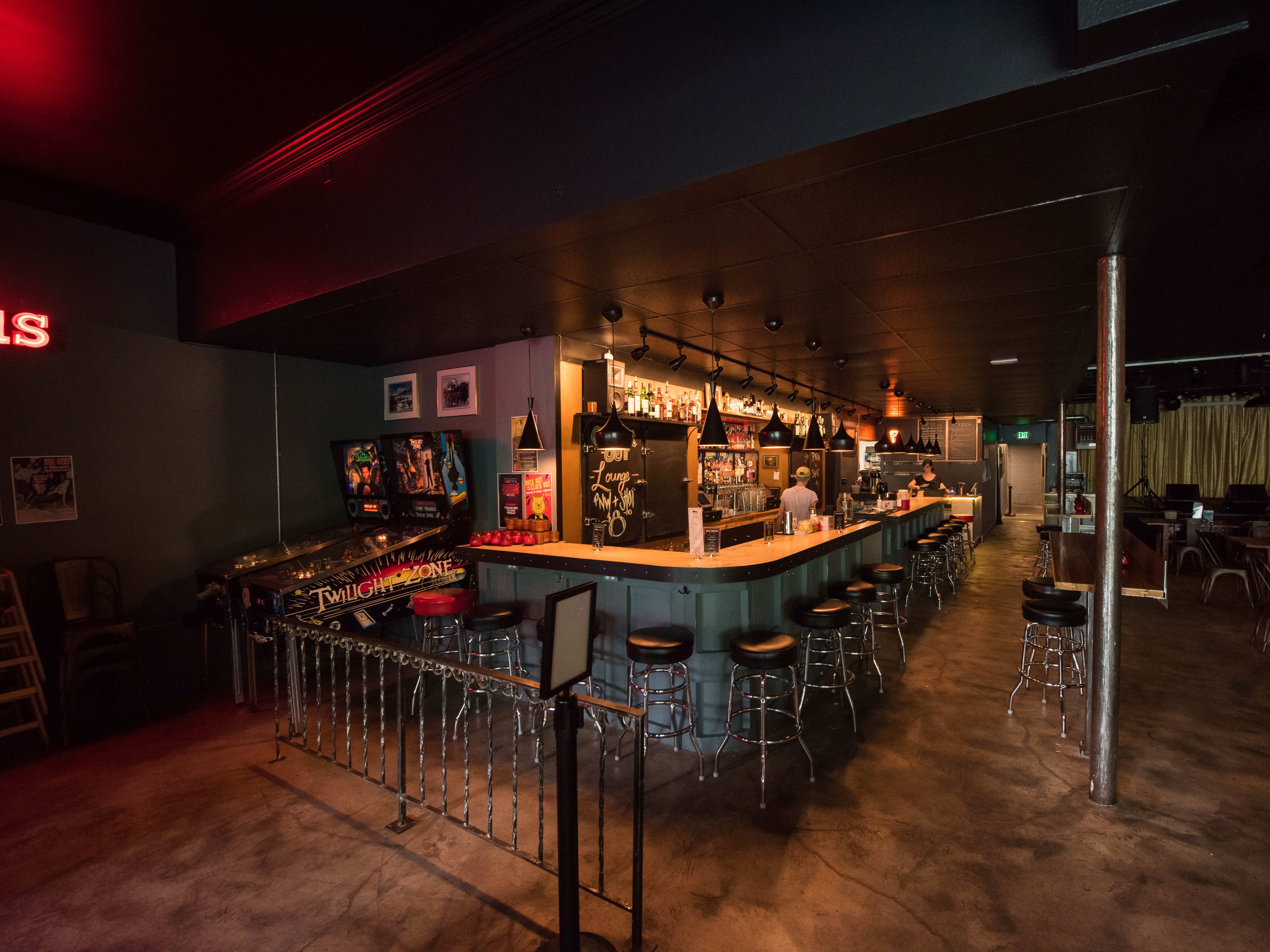 11 Dive Bars With Great Food - Seattle - The Infatuation