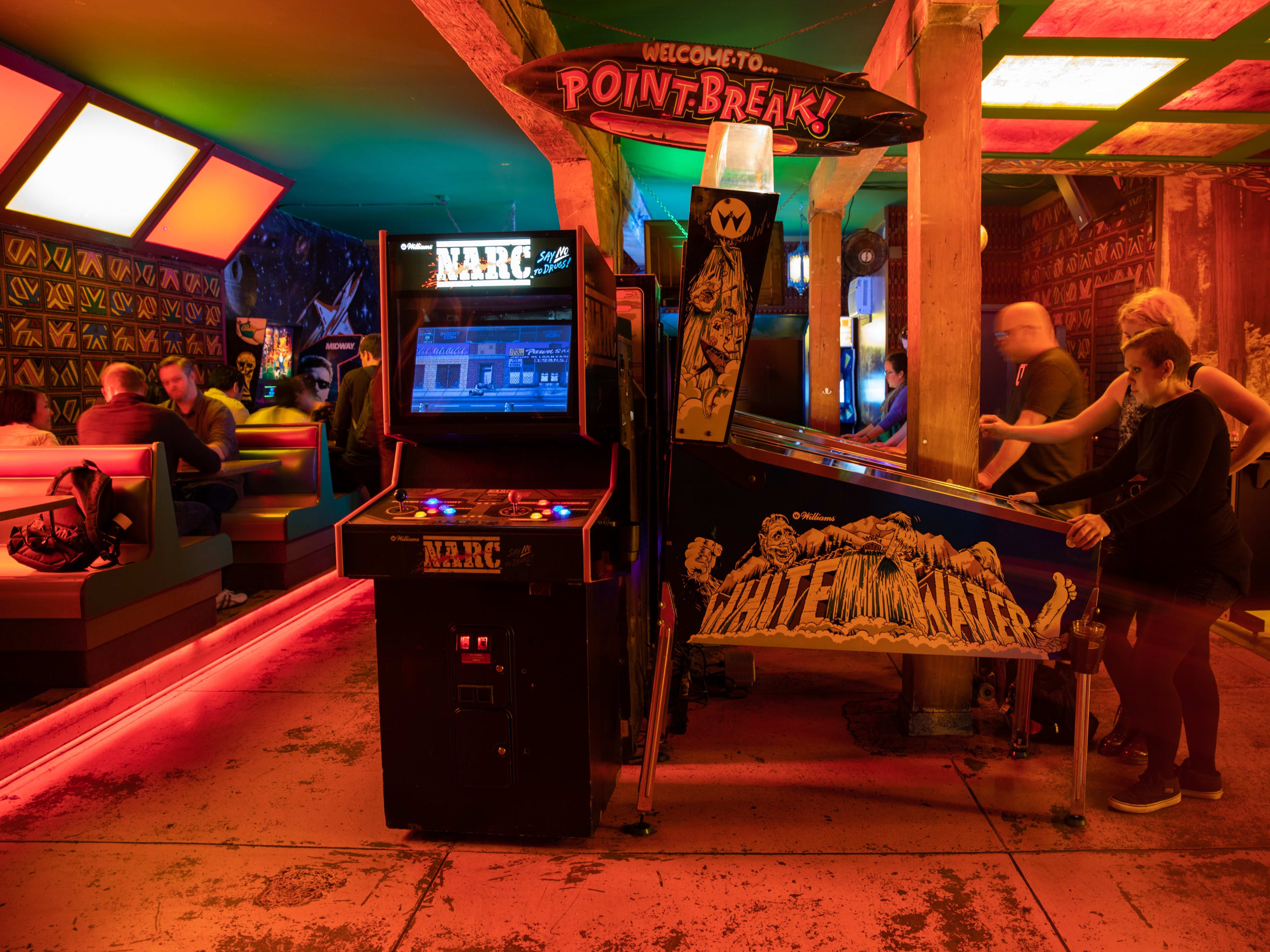 23 Great Bars With Activities - Seattle - The Infatuation