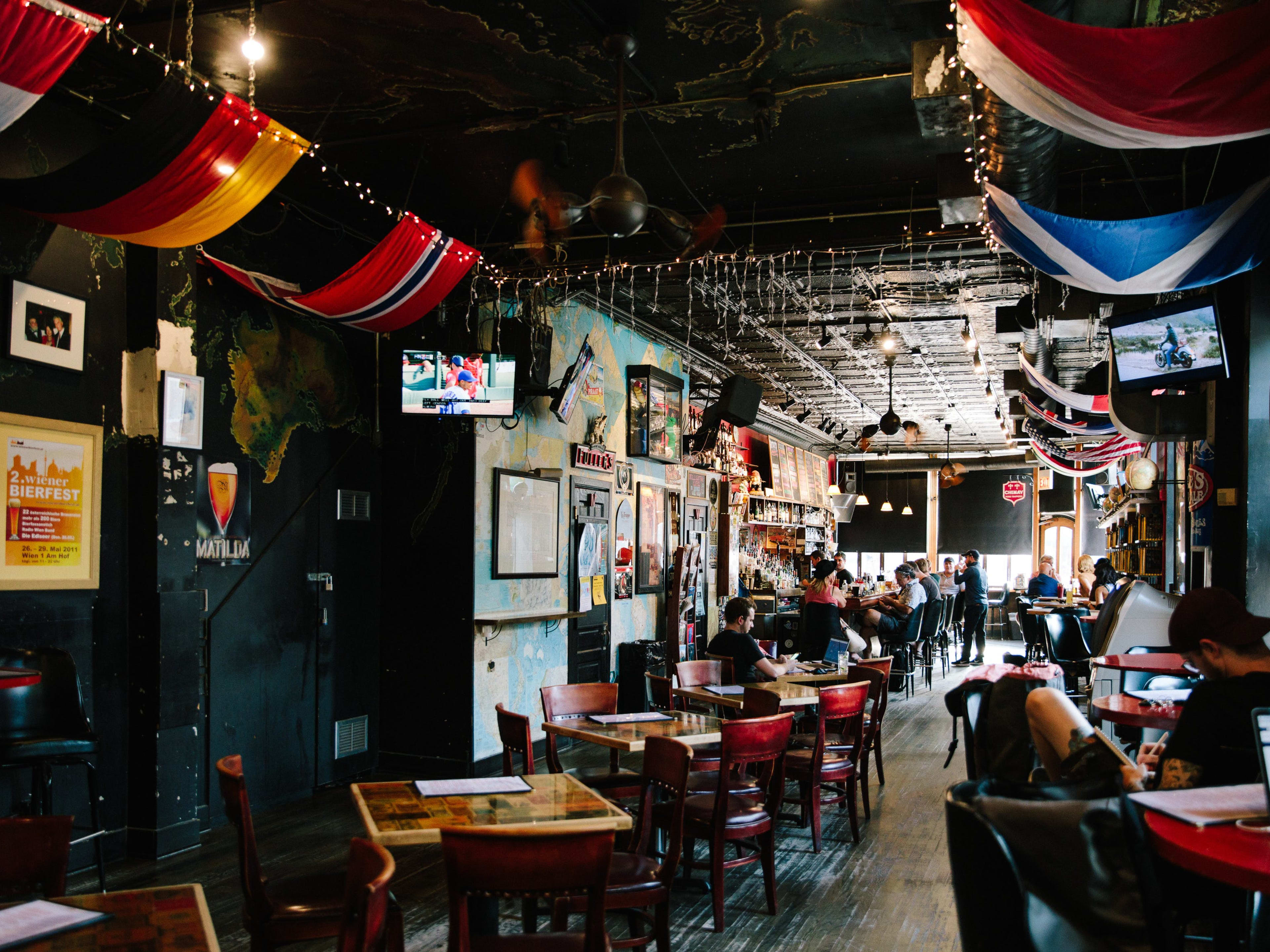 Where To Day Drink In Winter - Chicago - The Infatuation