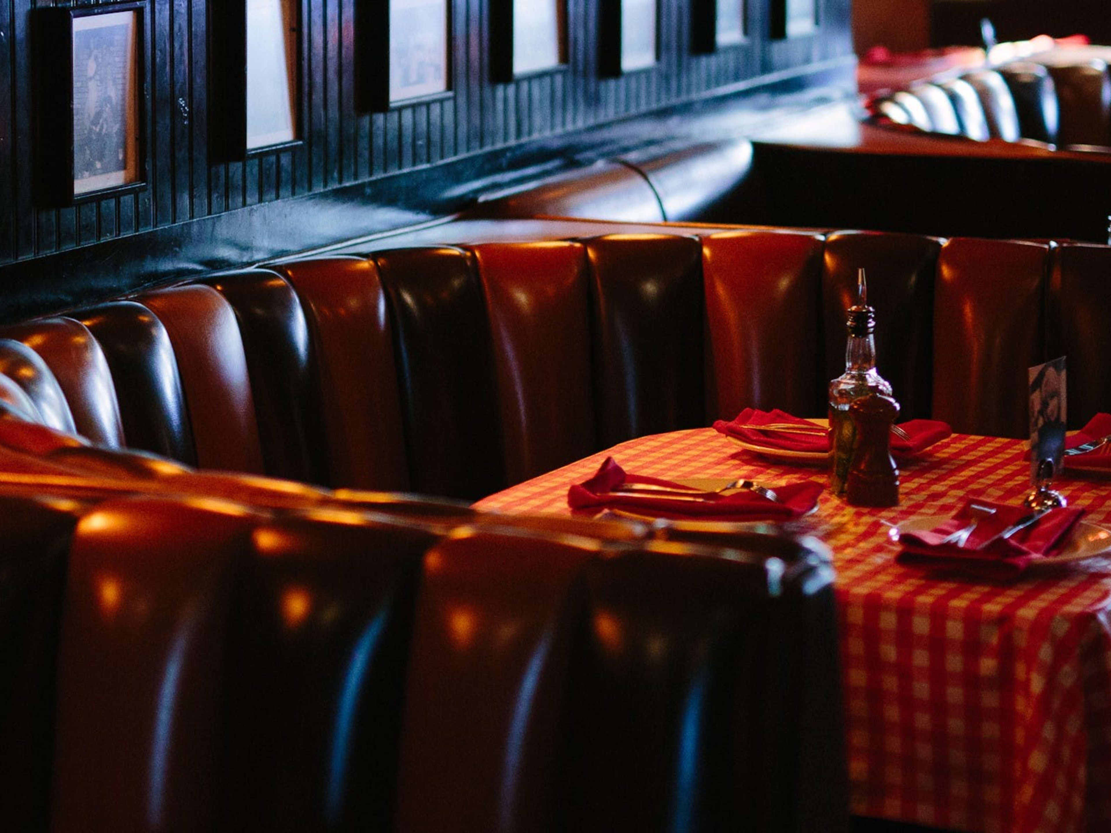 The Best Late Night Happy Hours In LA - Los Angeles - The Infatuation