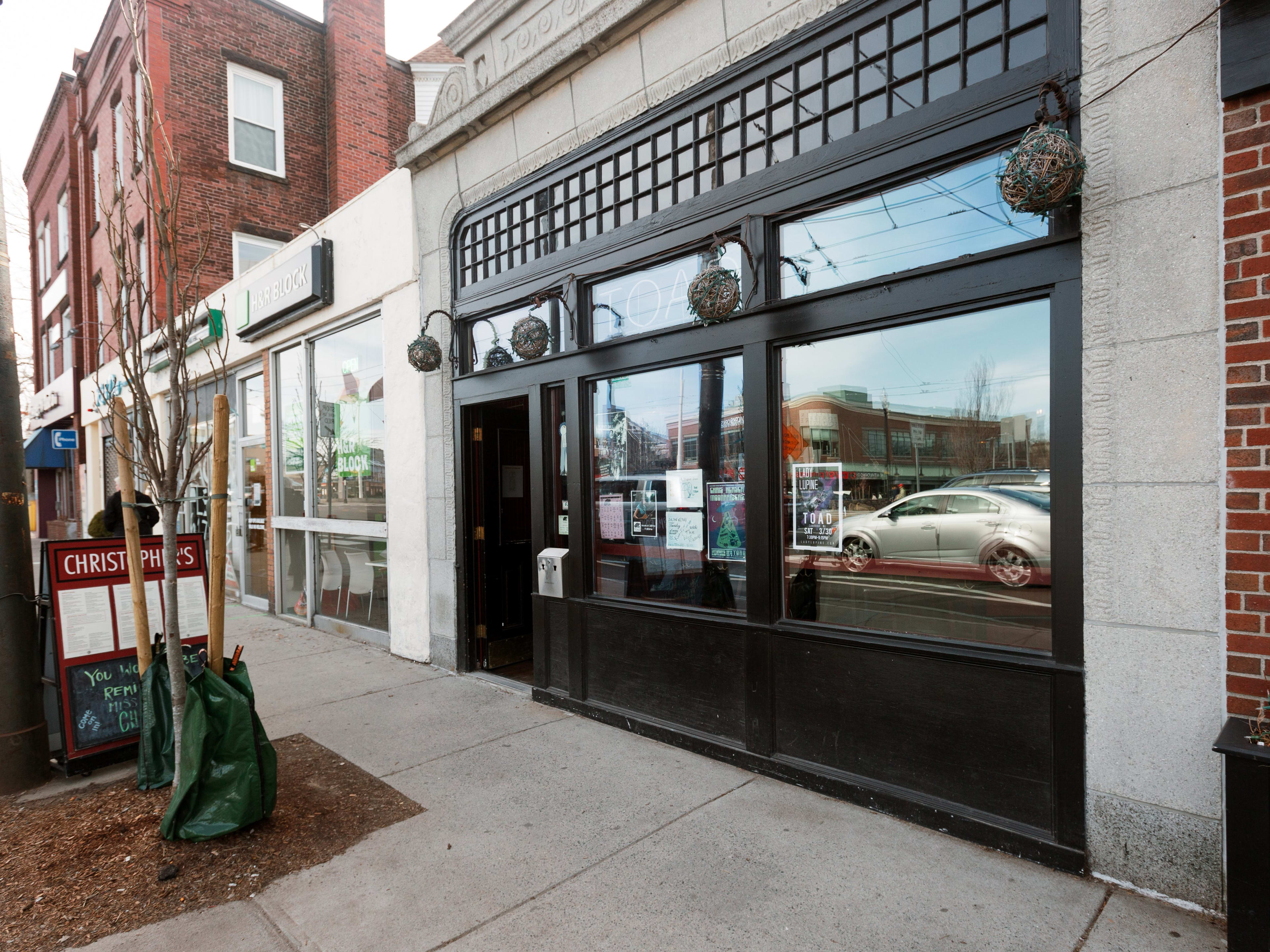 The 13 Best Places To Drink In Cambridge - Boston - The Infatuation