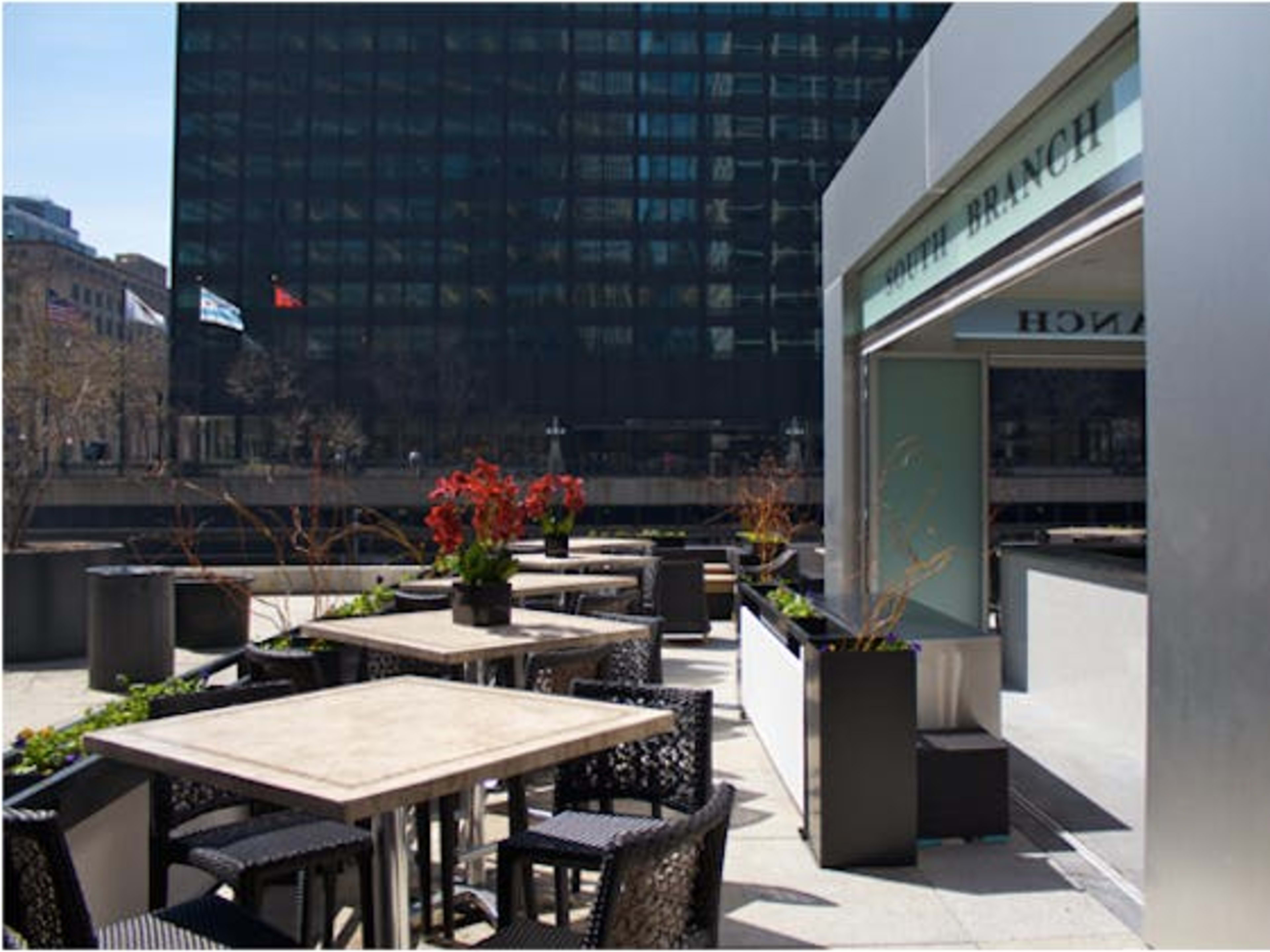 The Best Loop Bars For Drinks After Work - Chicago - The Infatuation