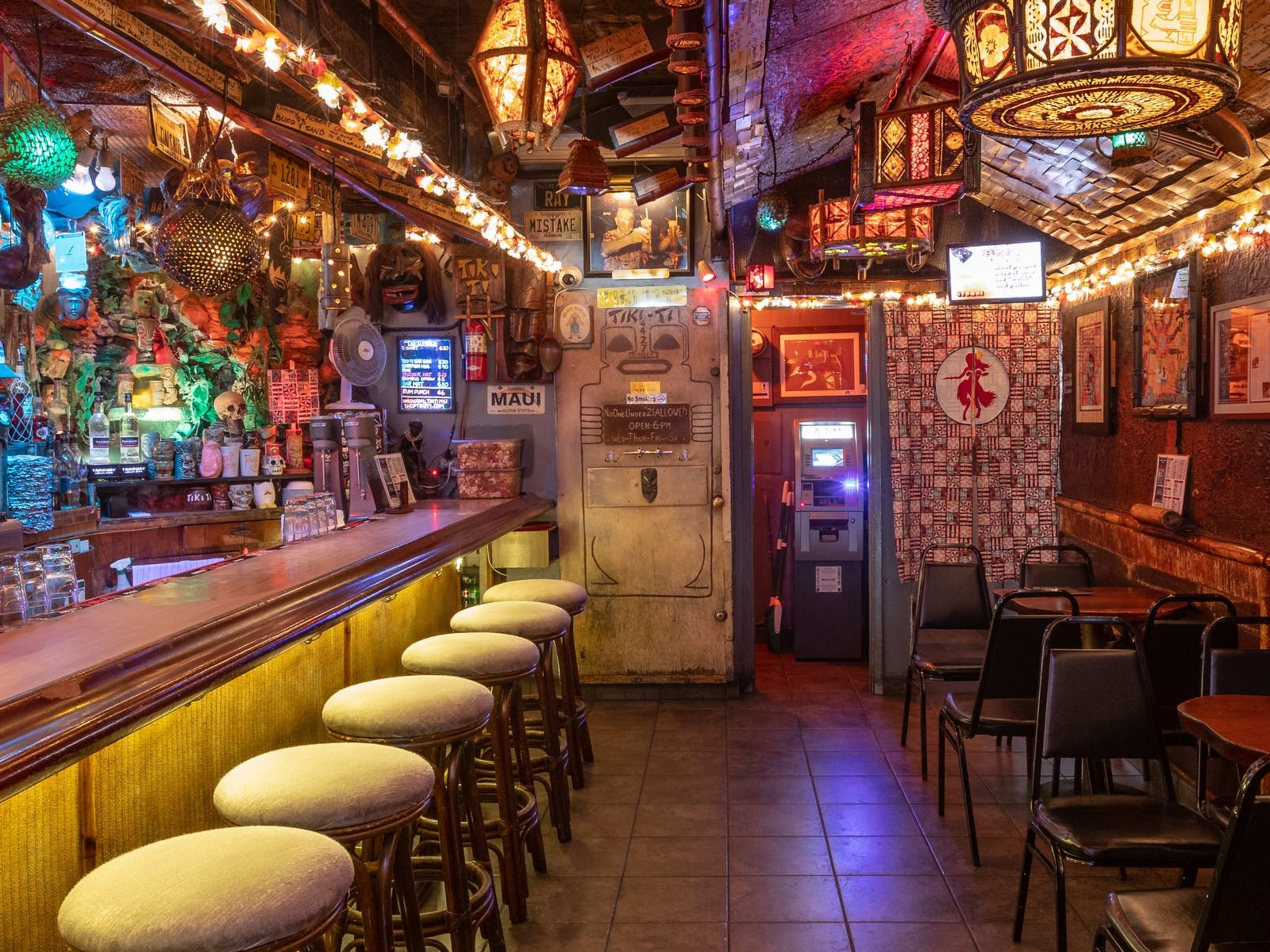 The Best Sh*tshow Bars In Los Angeles - Los Angeles - The Infatuation