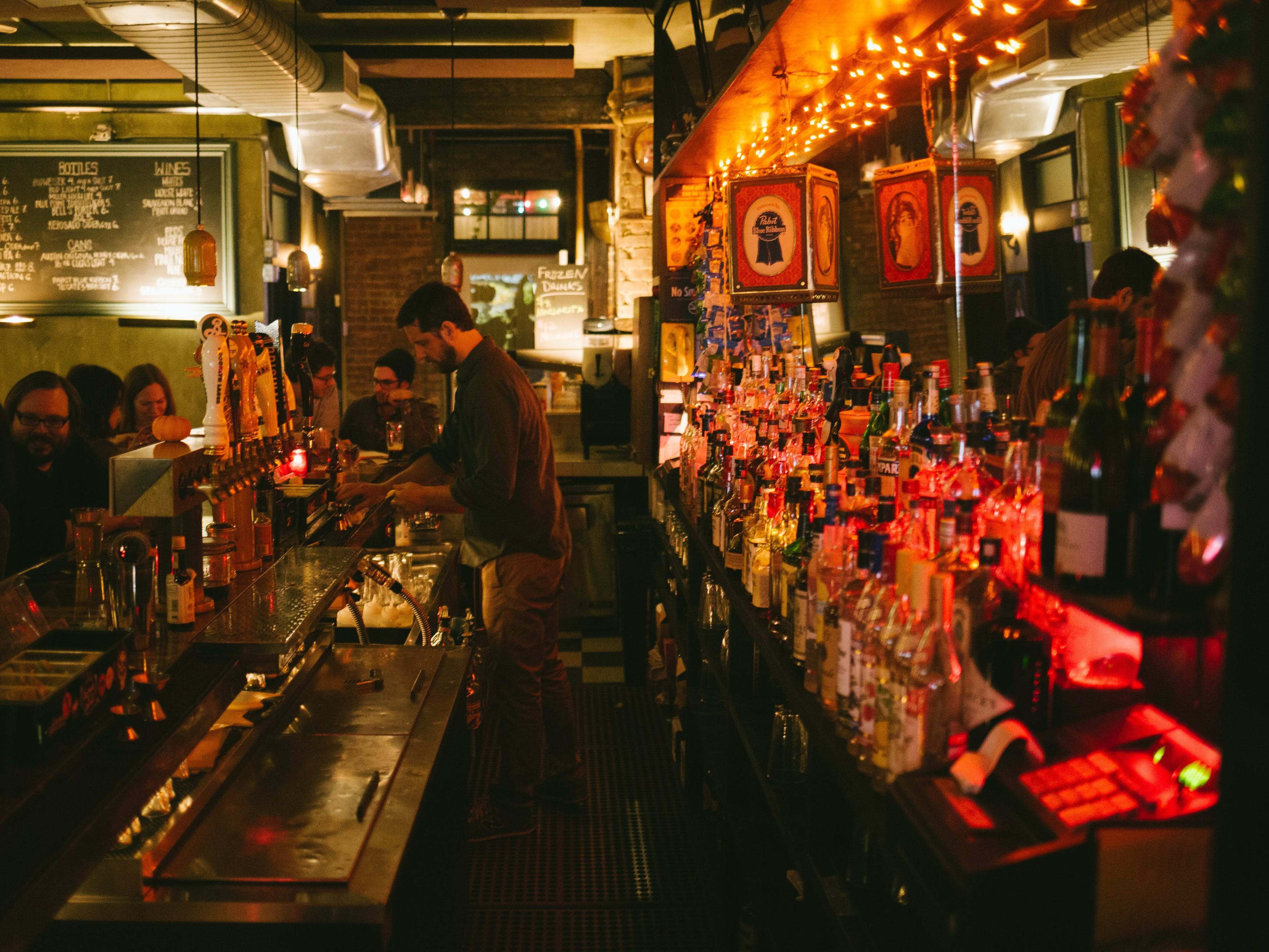 The Best Bars In Greenpoint - New York - The Infatuation