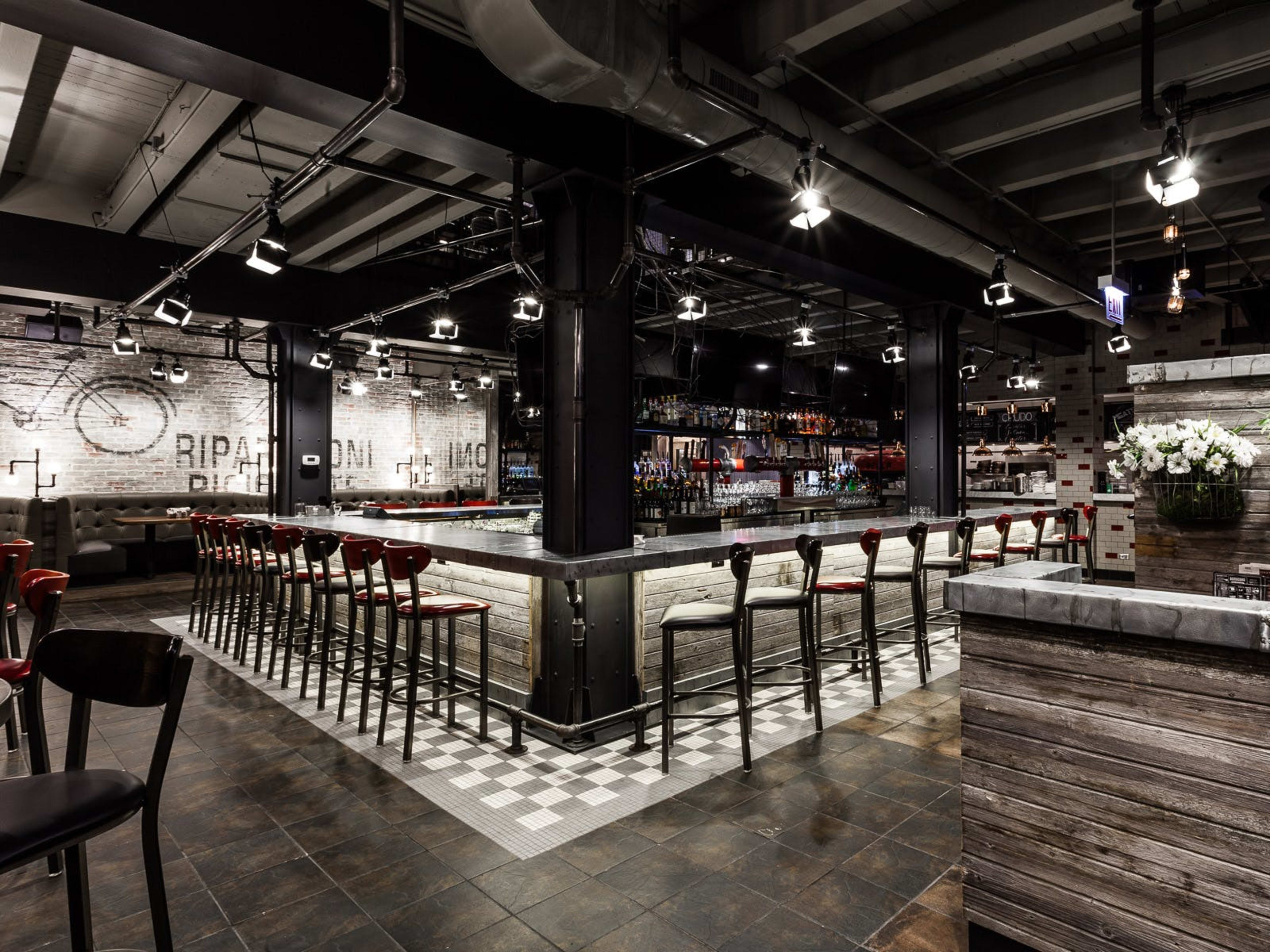 15 Restaurants With Action At The Bar - Chicago - The Infatuation