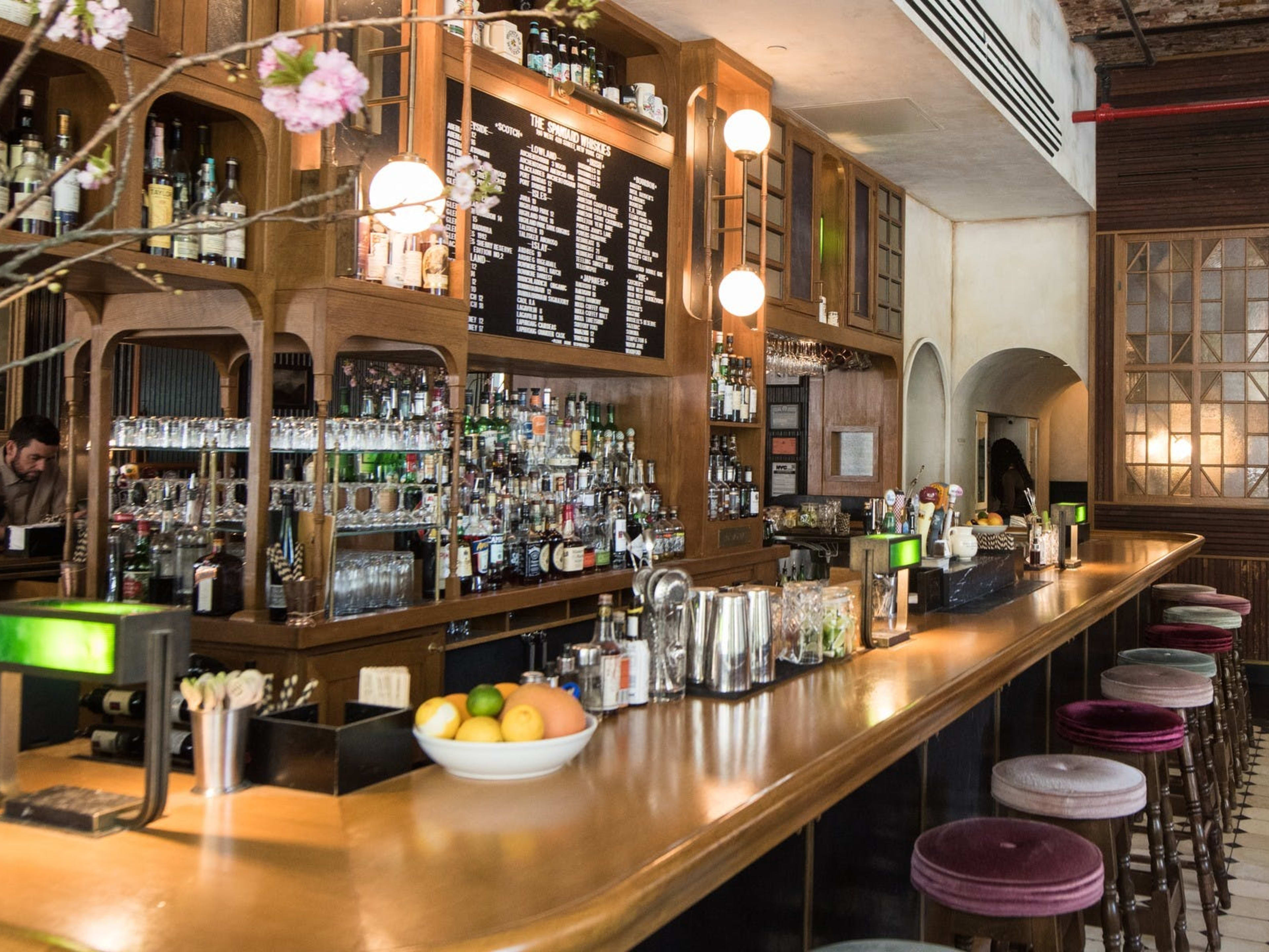 Old Town Bar - Gramercy - New York - The Infatuation