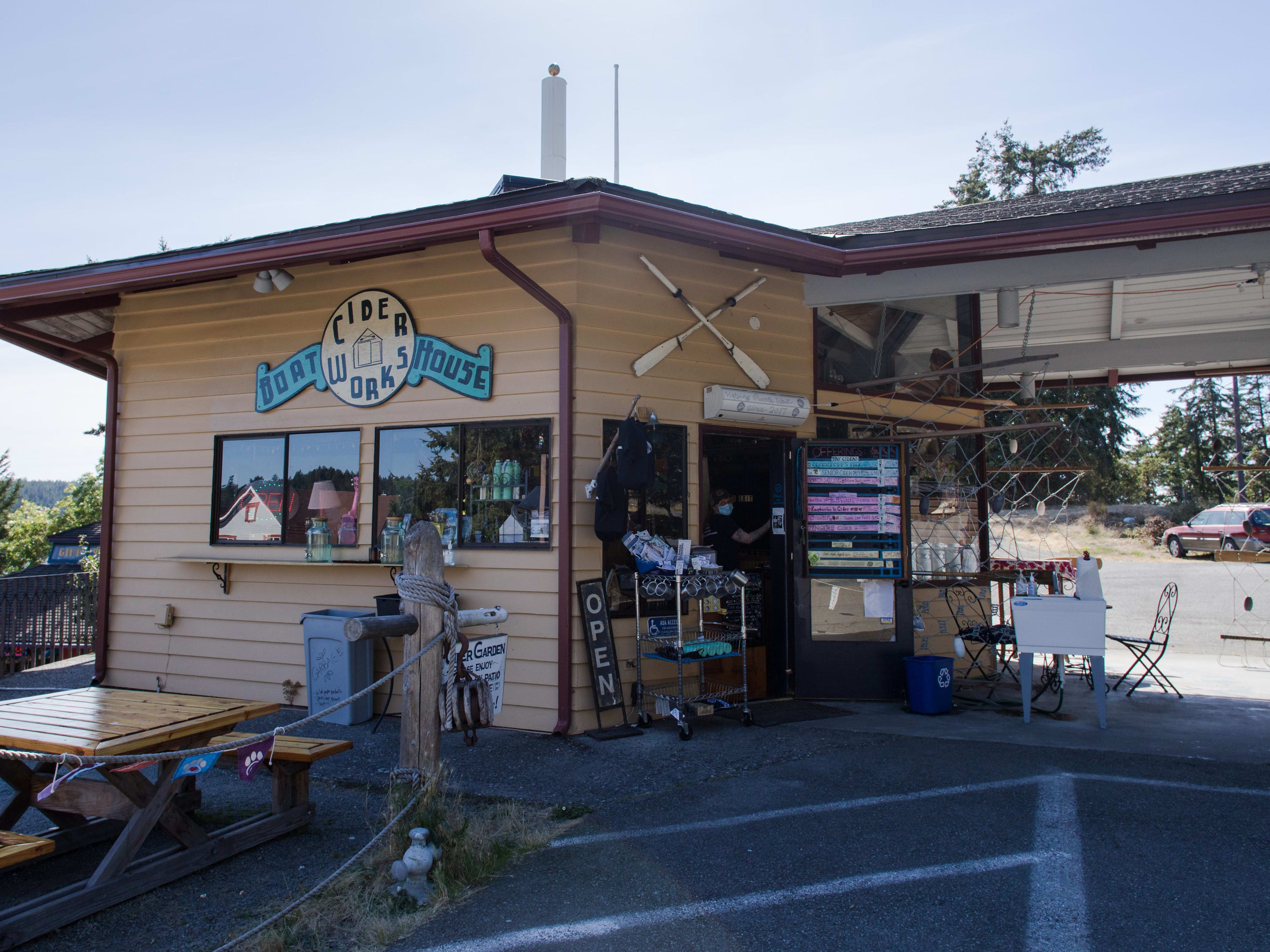 The 10 Best Restaurants & Bars On Orcas Island - Seattle - The Infatuation