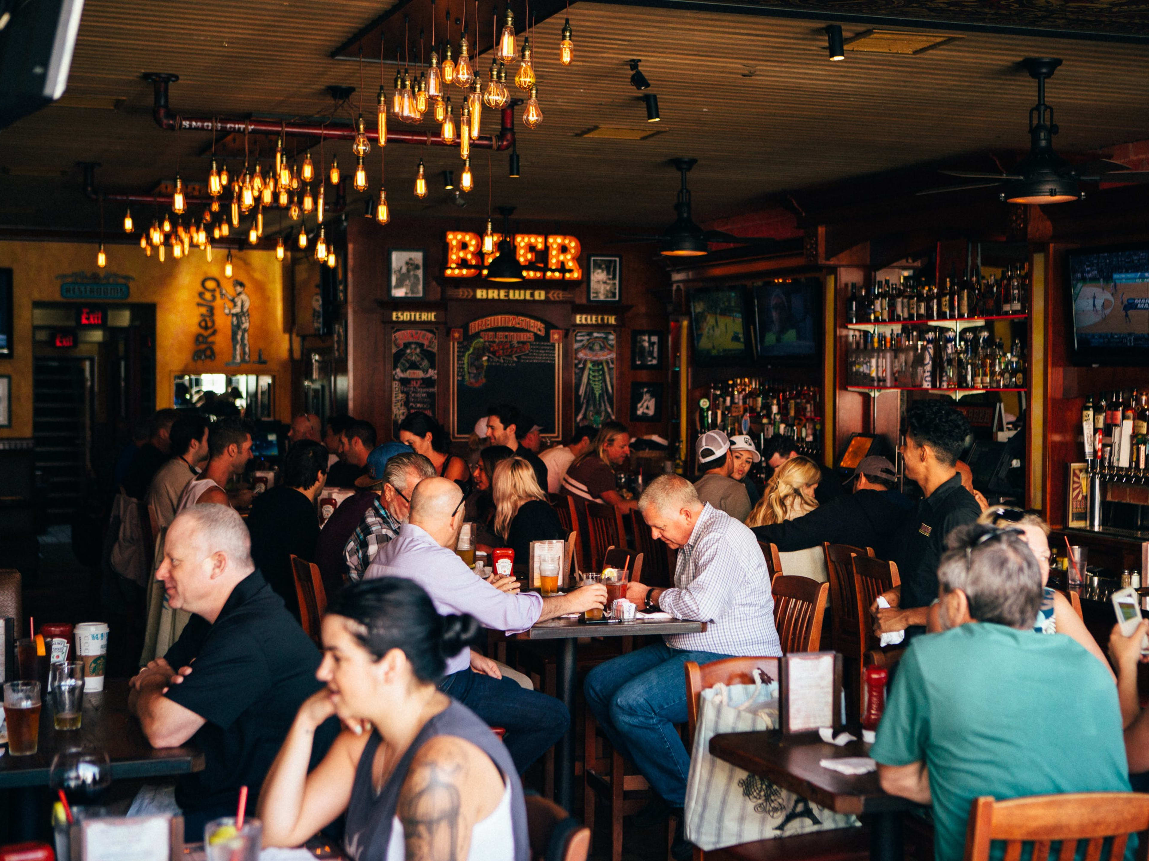 The 17 Best Places to Eat In Manhattan Beach - Los Angeles - The ...