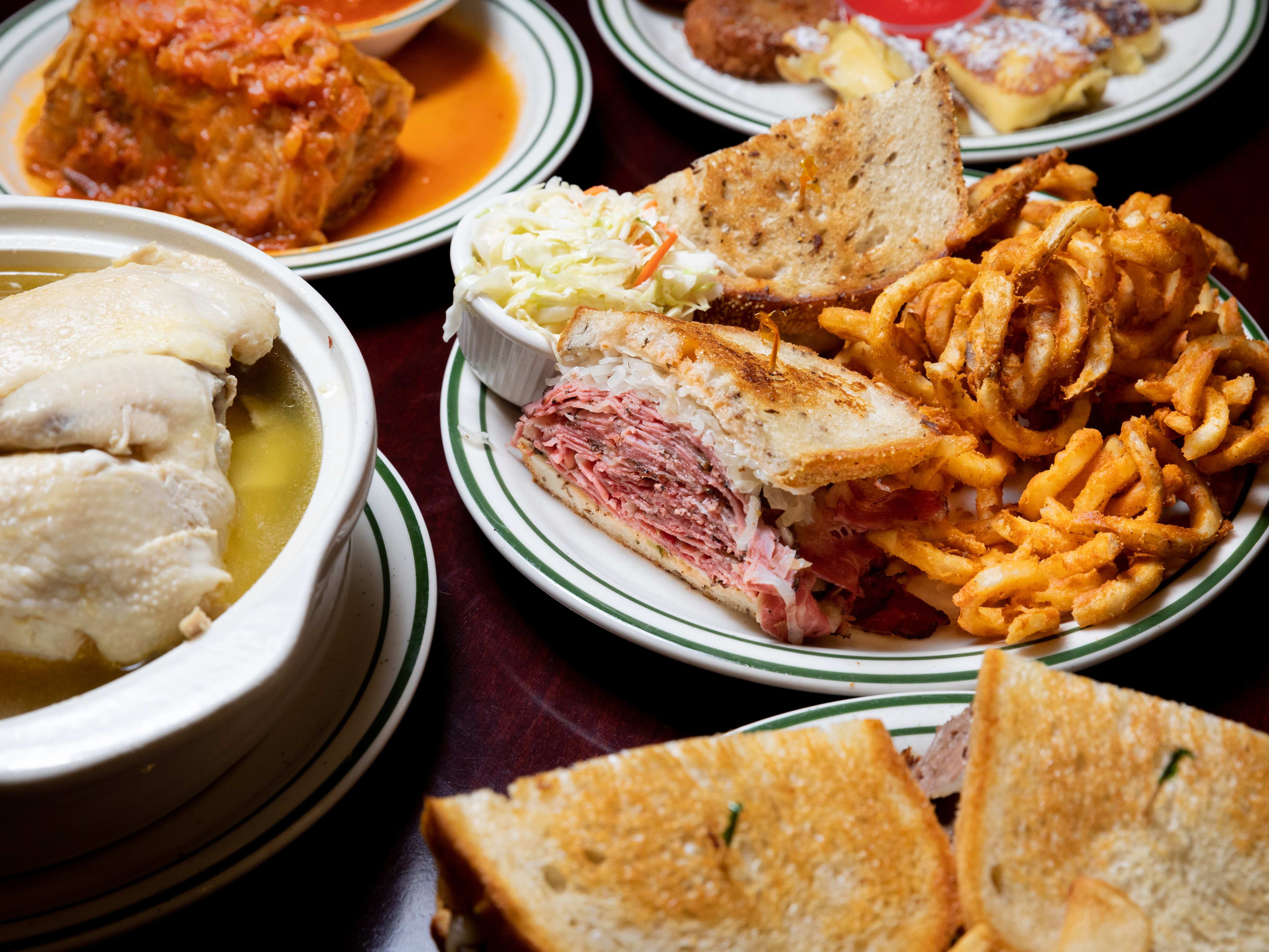 The 15 Best Old Hollywood Restaurants - Los Angeles - The Infatuation