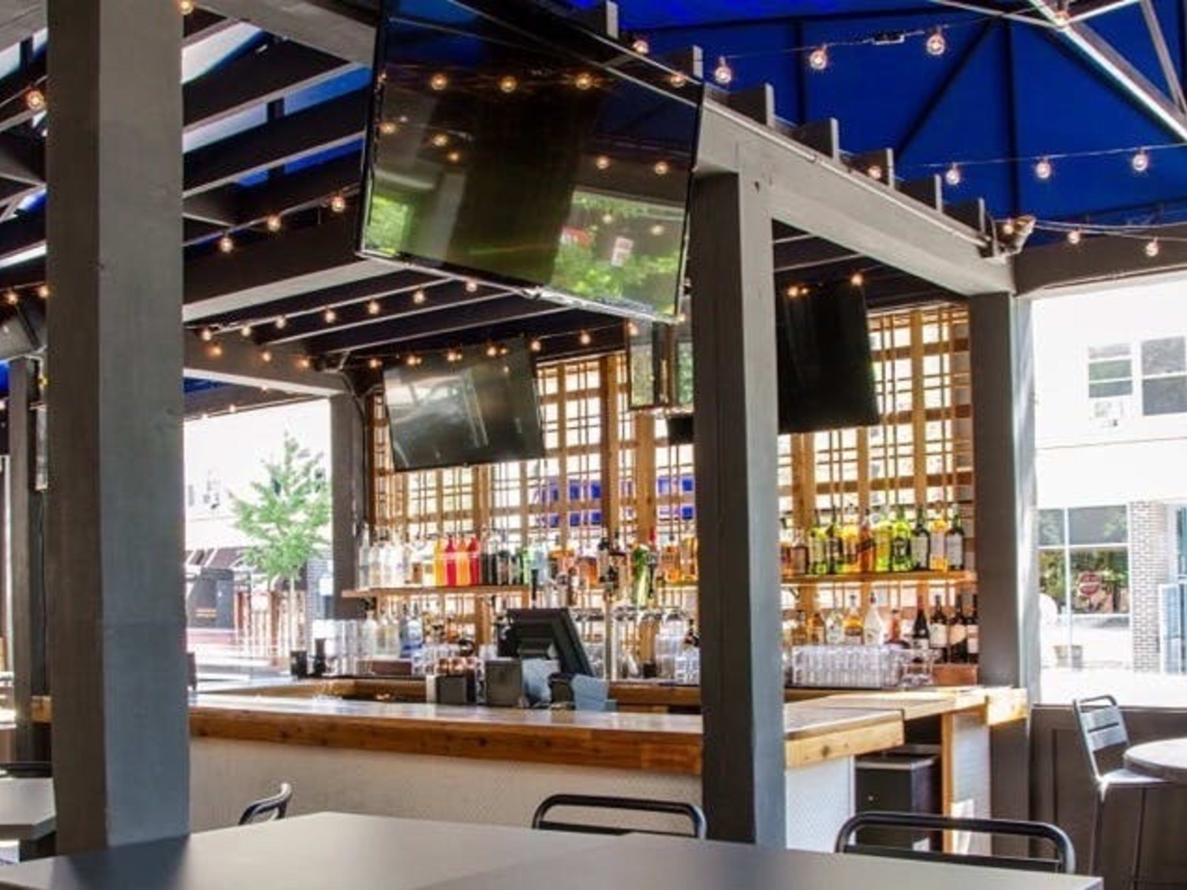 Where To Watch Sports Outside In Chicago - Chicago - The Infatuation