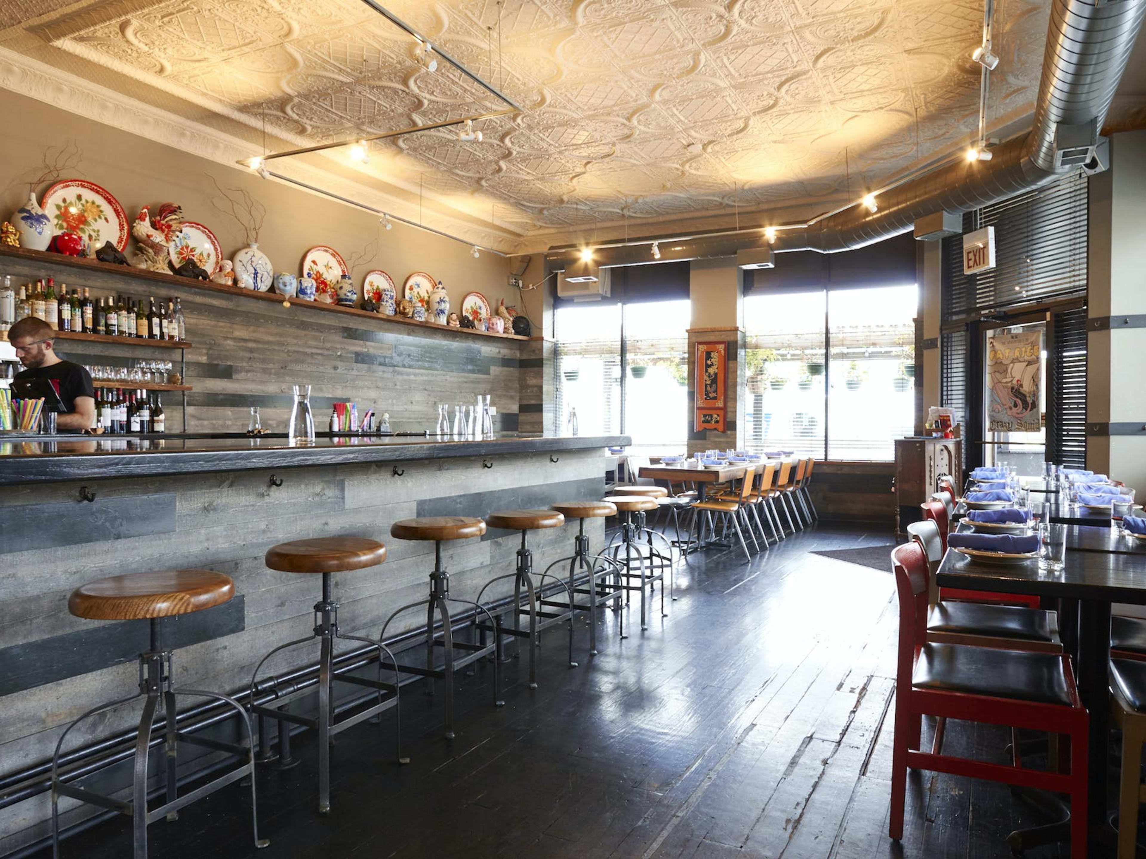 The Duck Inn Review - Bridgeport - Chicago - The Infatuation