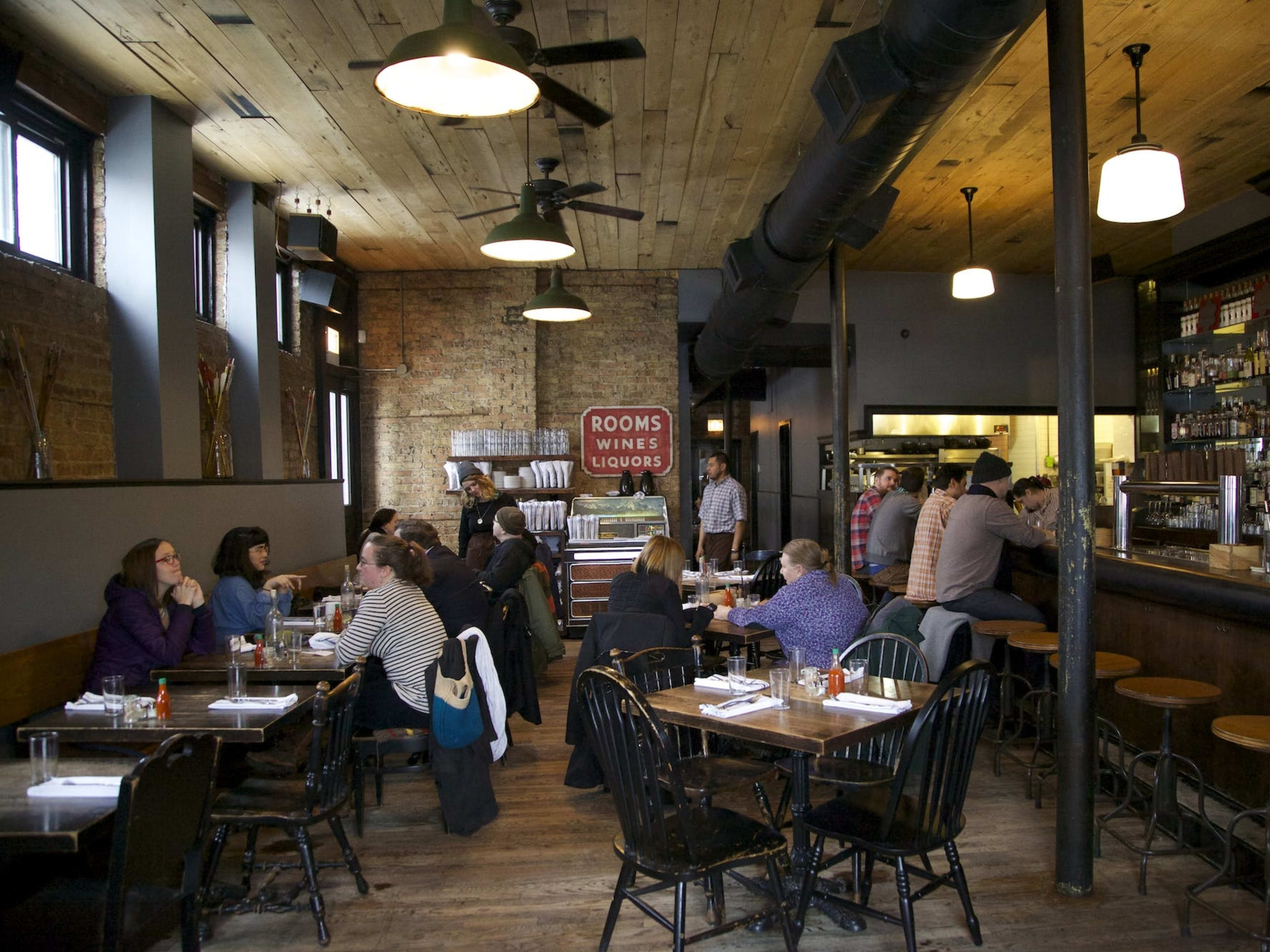 The Best Chicago Walk-In Only Restaurants For When You Didn’t Make A ...