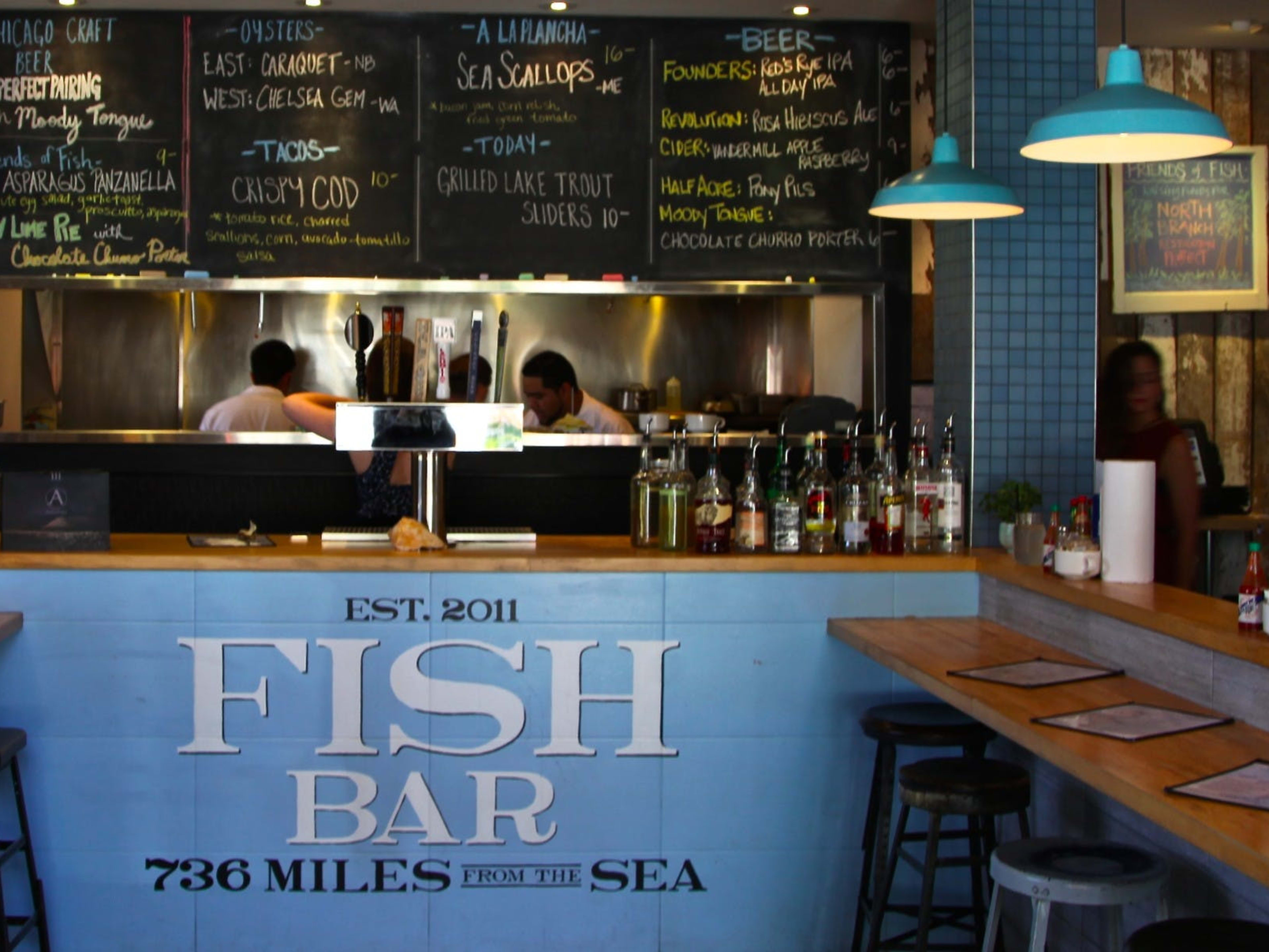 Fish Bar - Lakeview - Chicago - The Infatuation
