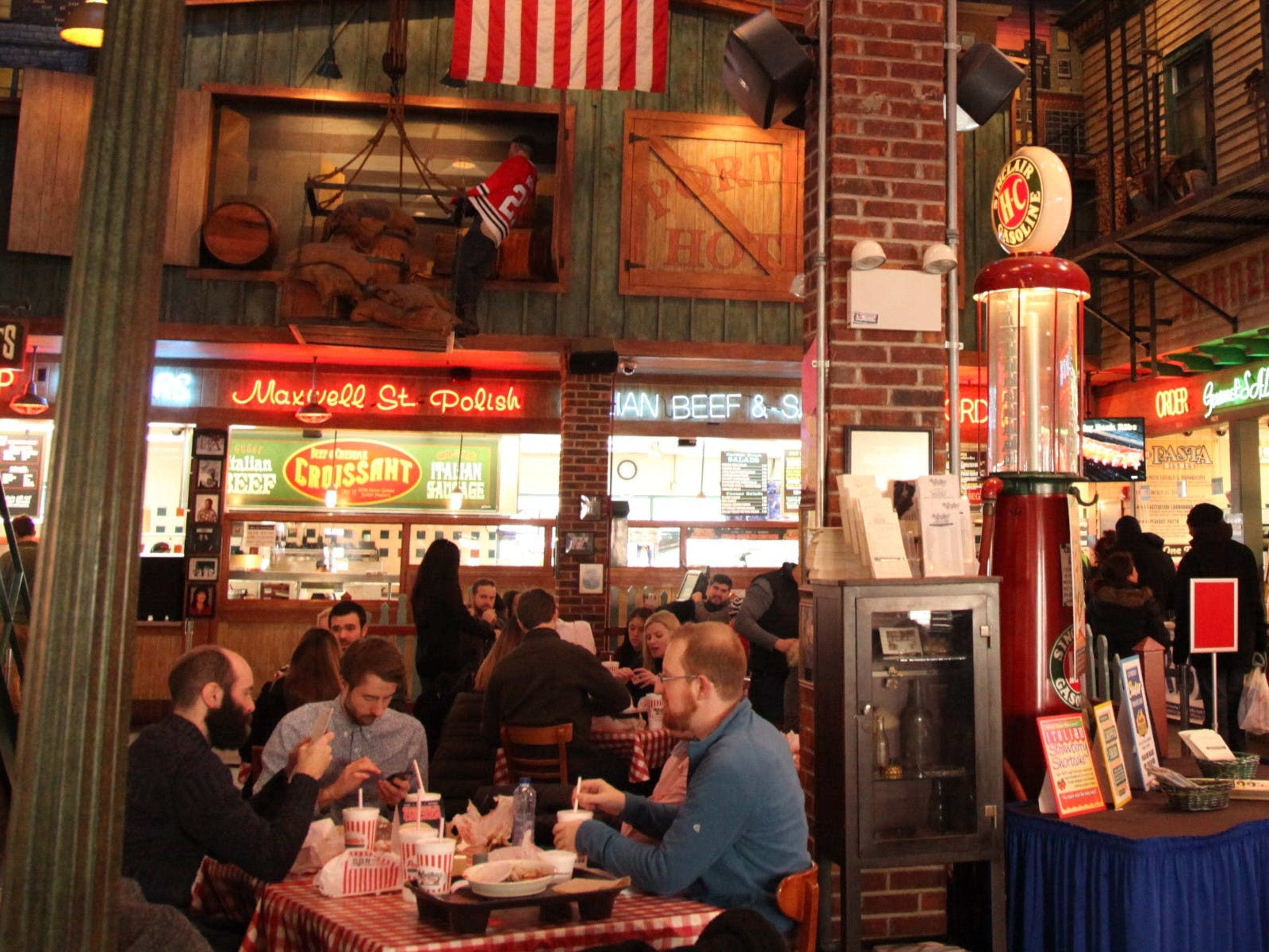 Portillo’s Review - River North - Chicago - The Infatuation Portillo’s Review - River North - Chicago - The Infatuation