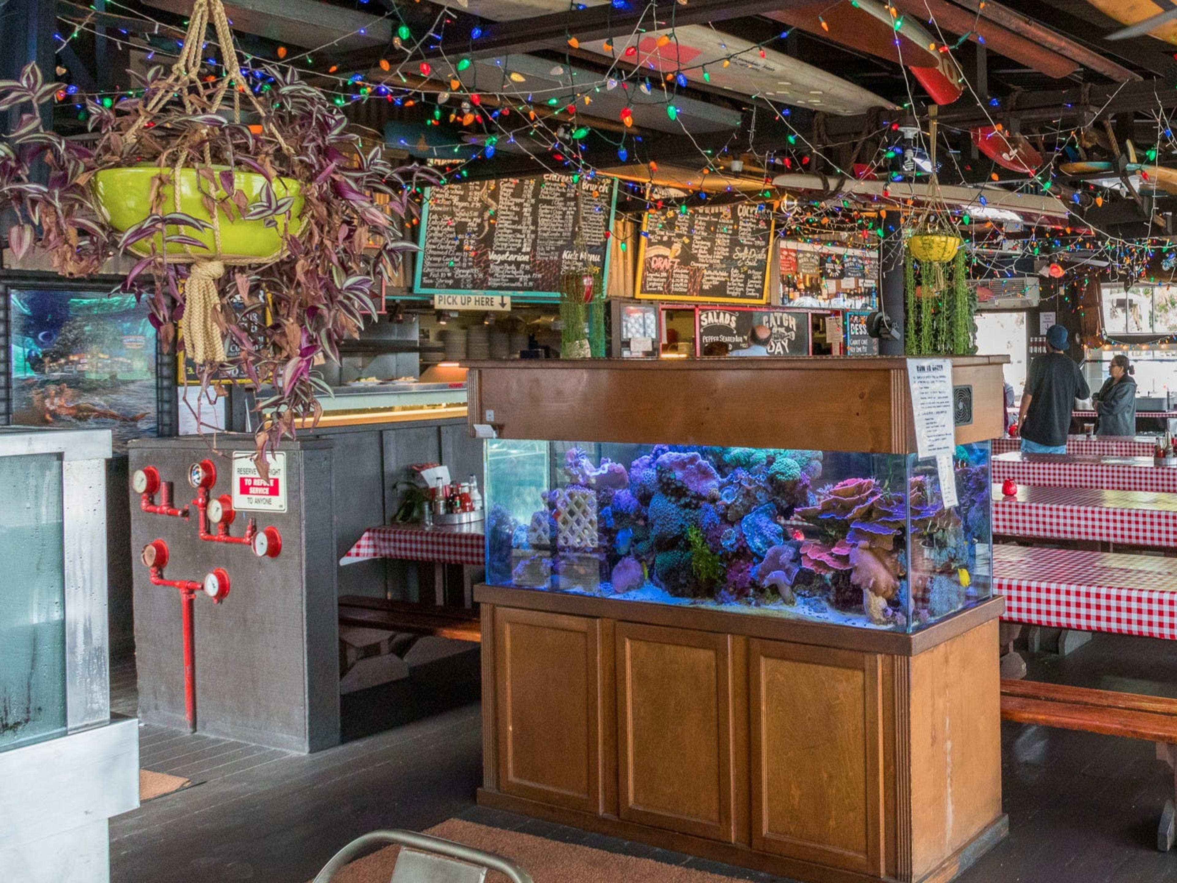 The Guide To Classic Cheap Eats On Malibu’s PCH - Los Angeles - The ...