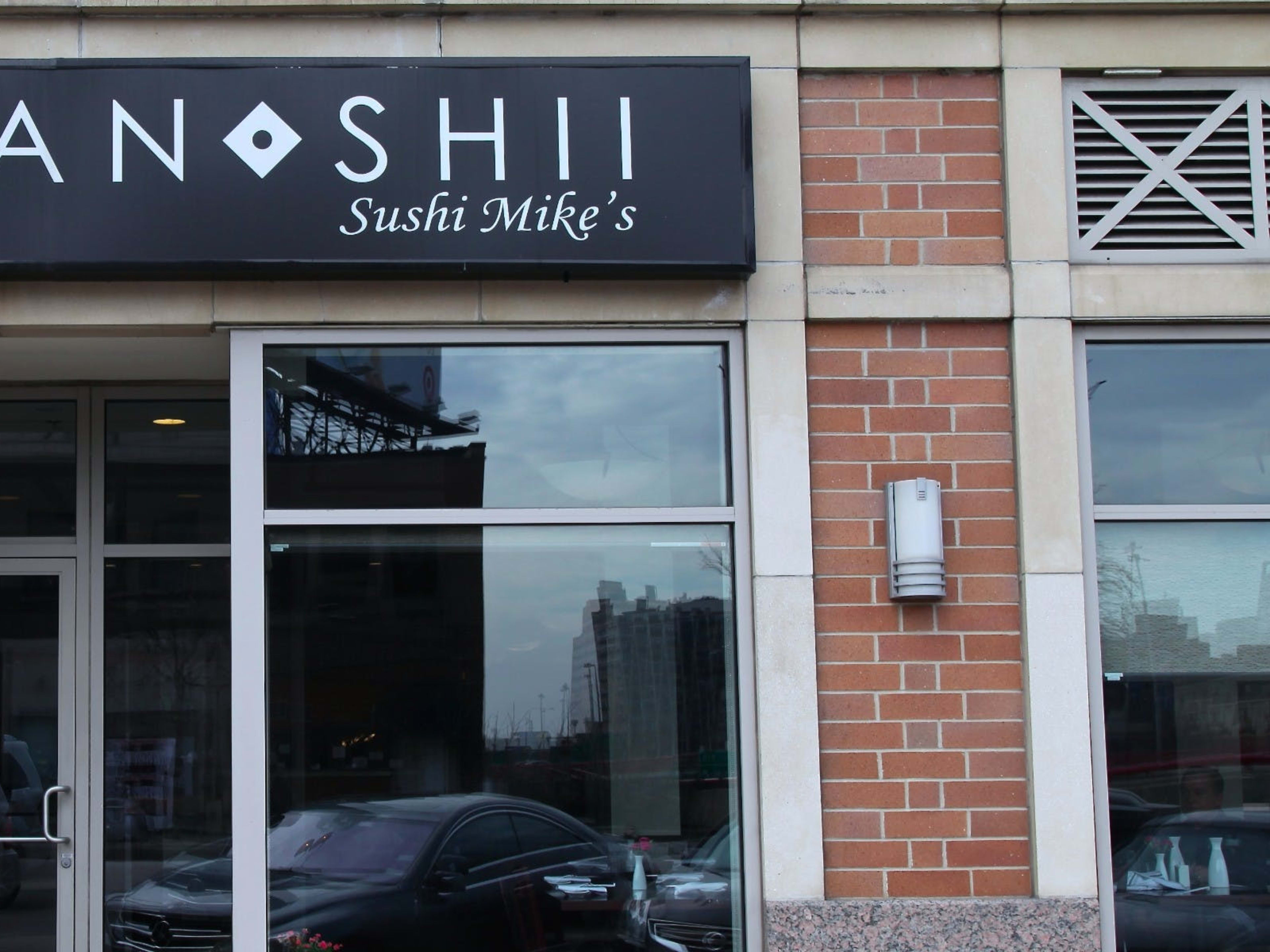 The 14 Best Sushi Restaurants In Chicago - Chicago - The Infatuation